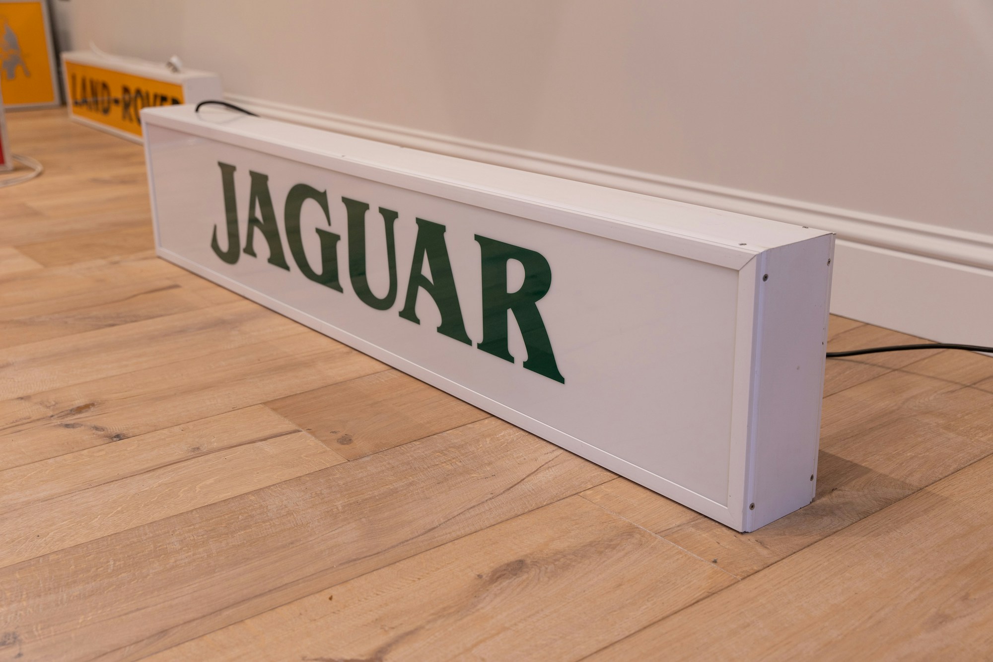 JAGUAR DOUBLE-SIDED ILLUMINATED SIGN