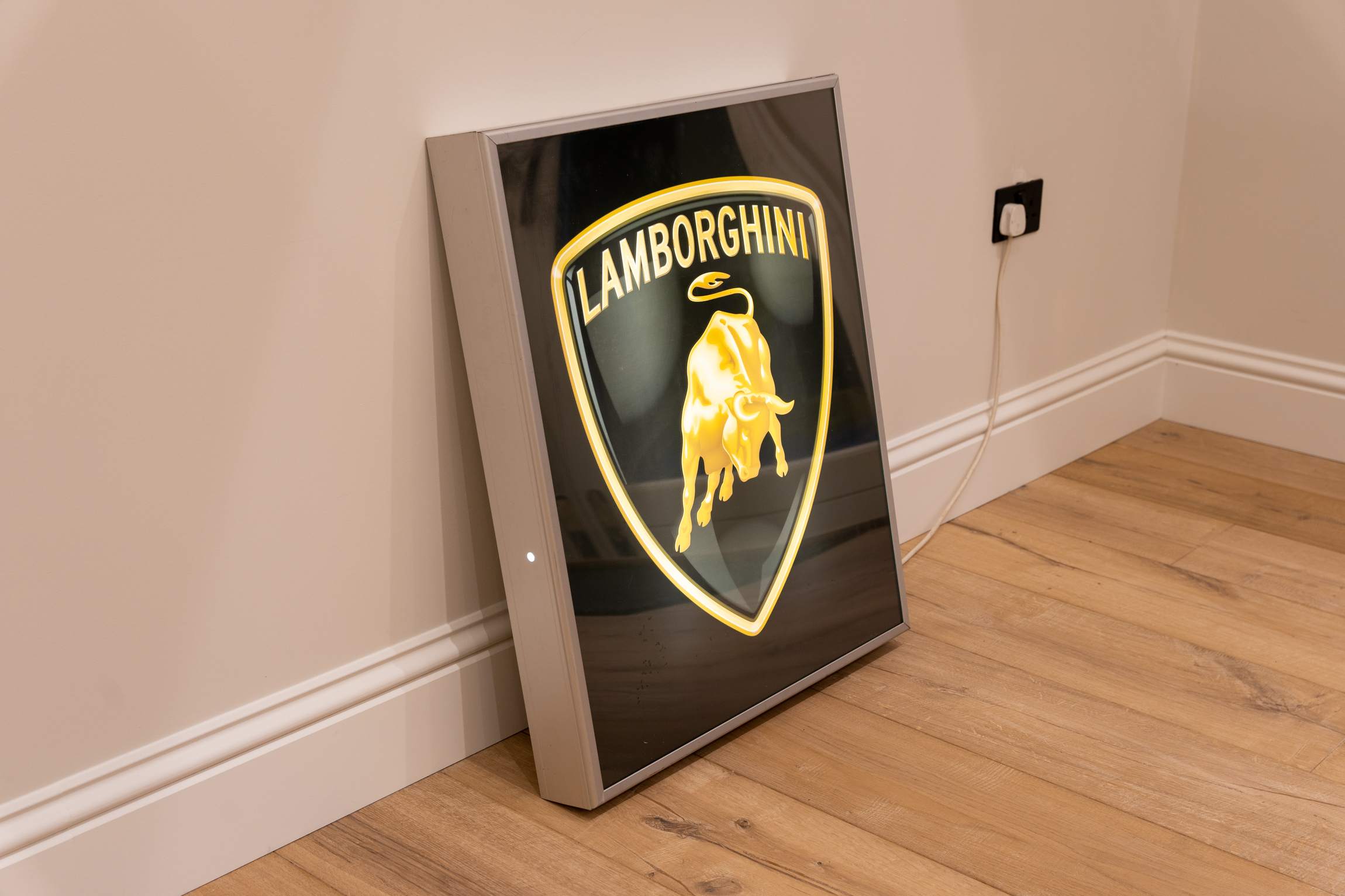 LAMBORGHINI ILLUMINATED DEALERSHIP SIGN for sale by auction in ...