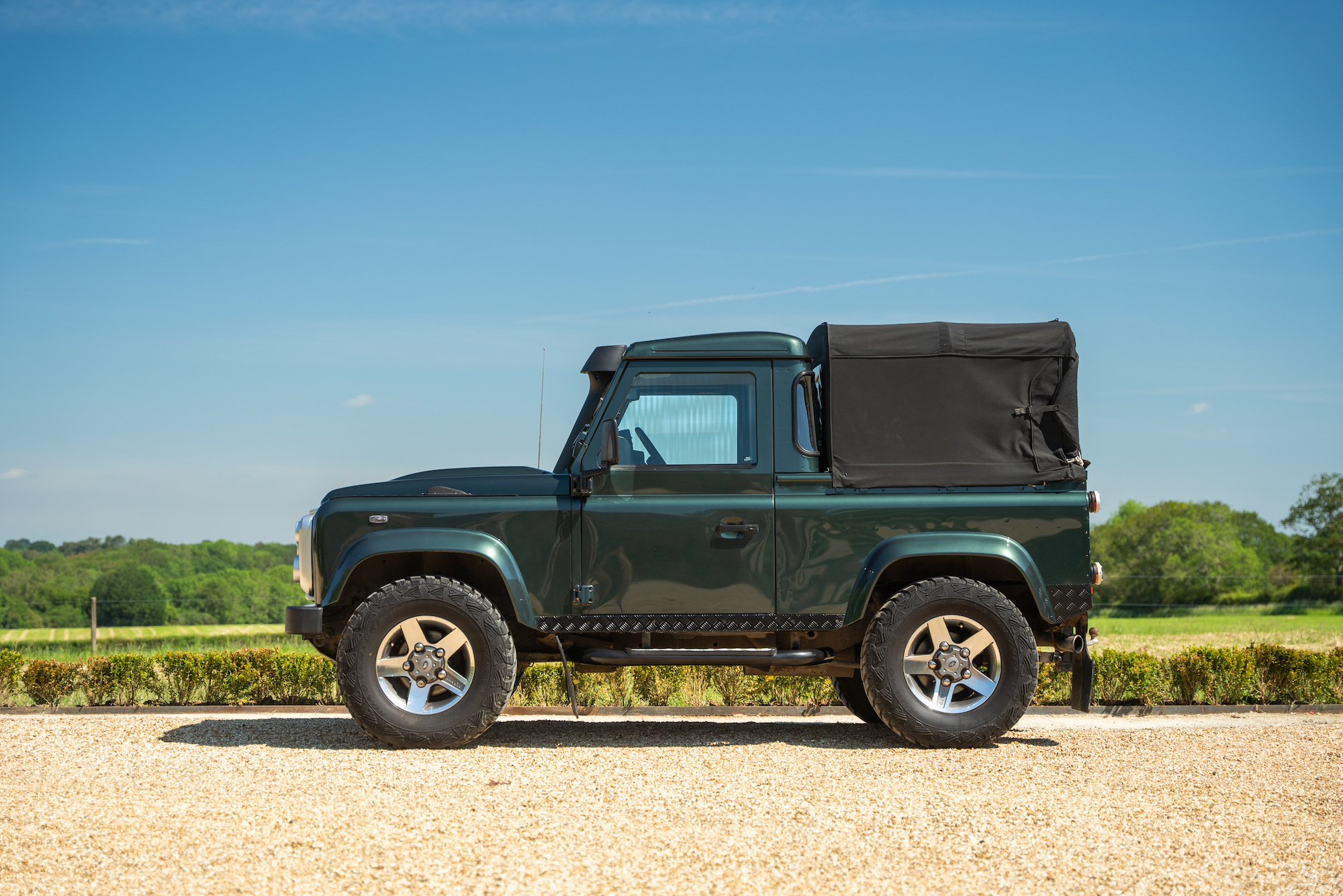 2009 LAND ROVER DEFENDER 90 PICK UP for sale by auction in Lewes, West ...