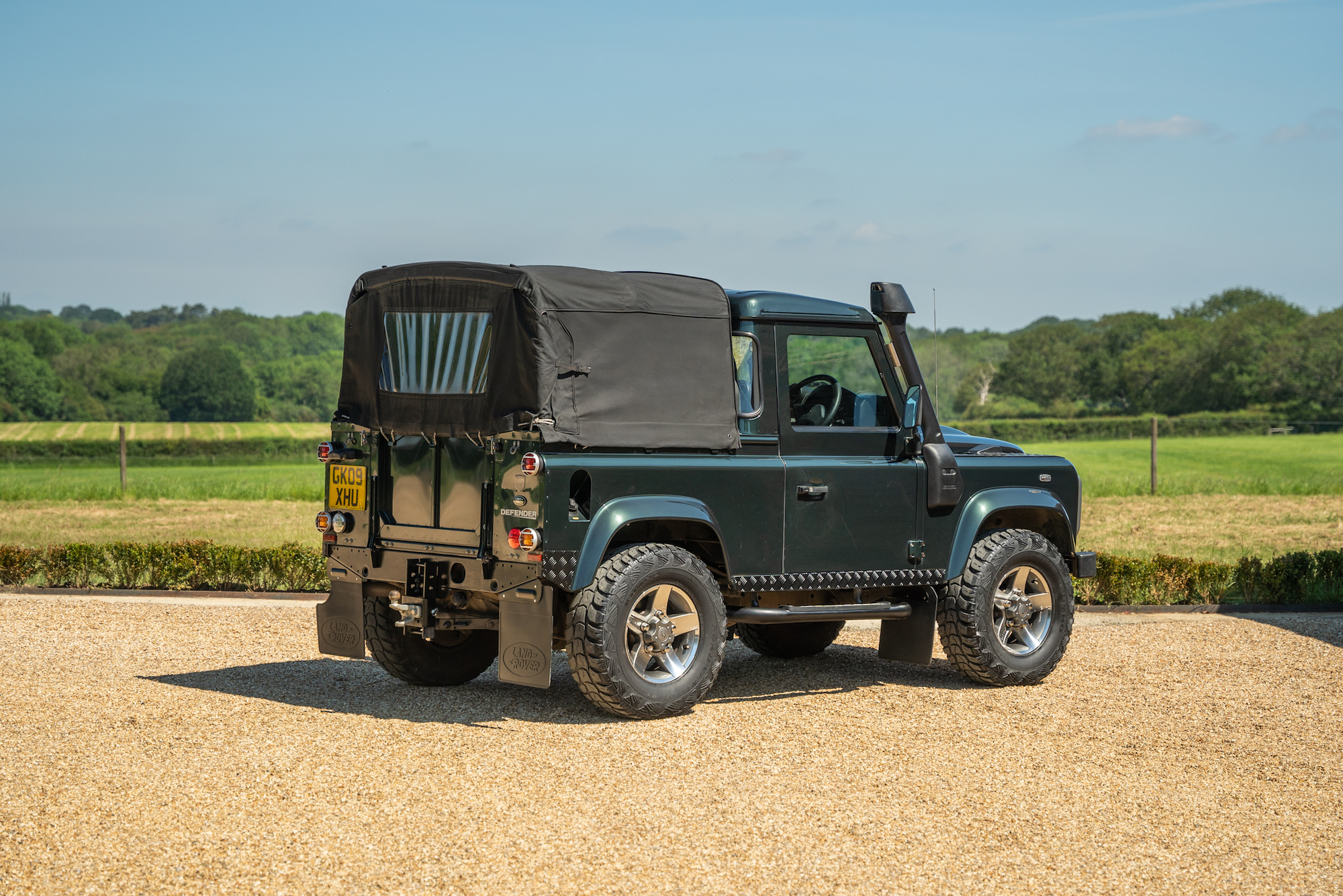 2009 LAND ROVER DEFENDER 90 PICK UP for sale by auction in Lewes, West ...