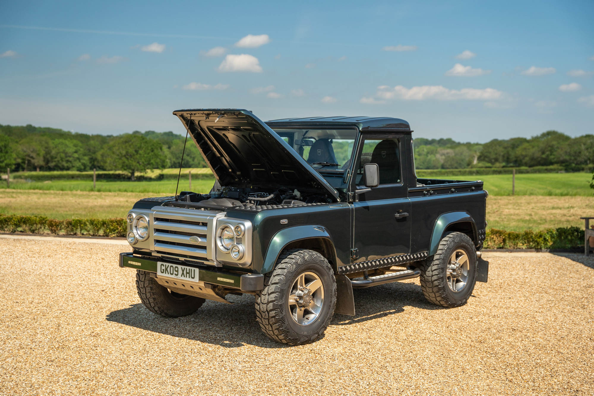 2009 LAND ROVER DEFENDER 90 PICK UP for sale by auction in Lewes, West ...