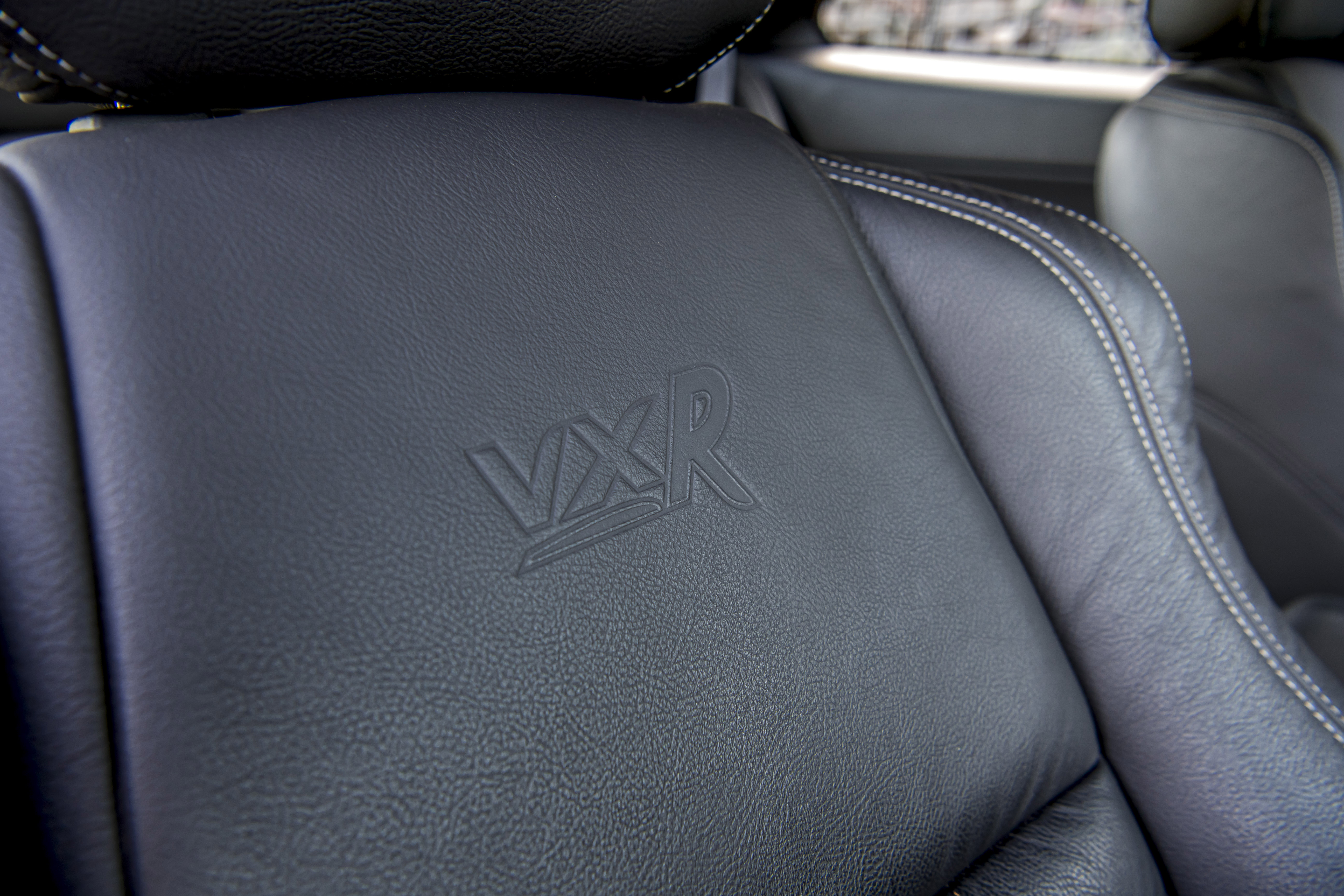 2005 VAUXHALL MONARO VXR500 PRESS CAR - 8,533 MILES