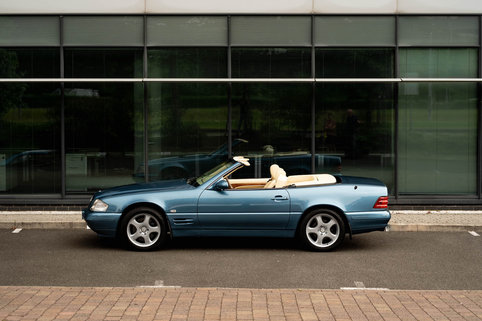 1998 MERCEDES-BENZ (R129) SL320 for sale in Stockport, Greater ...