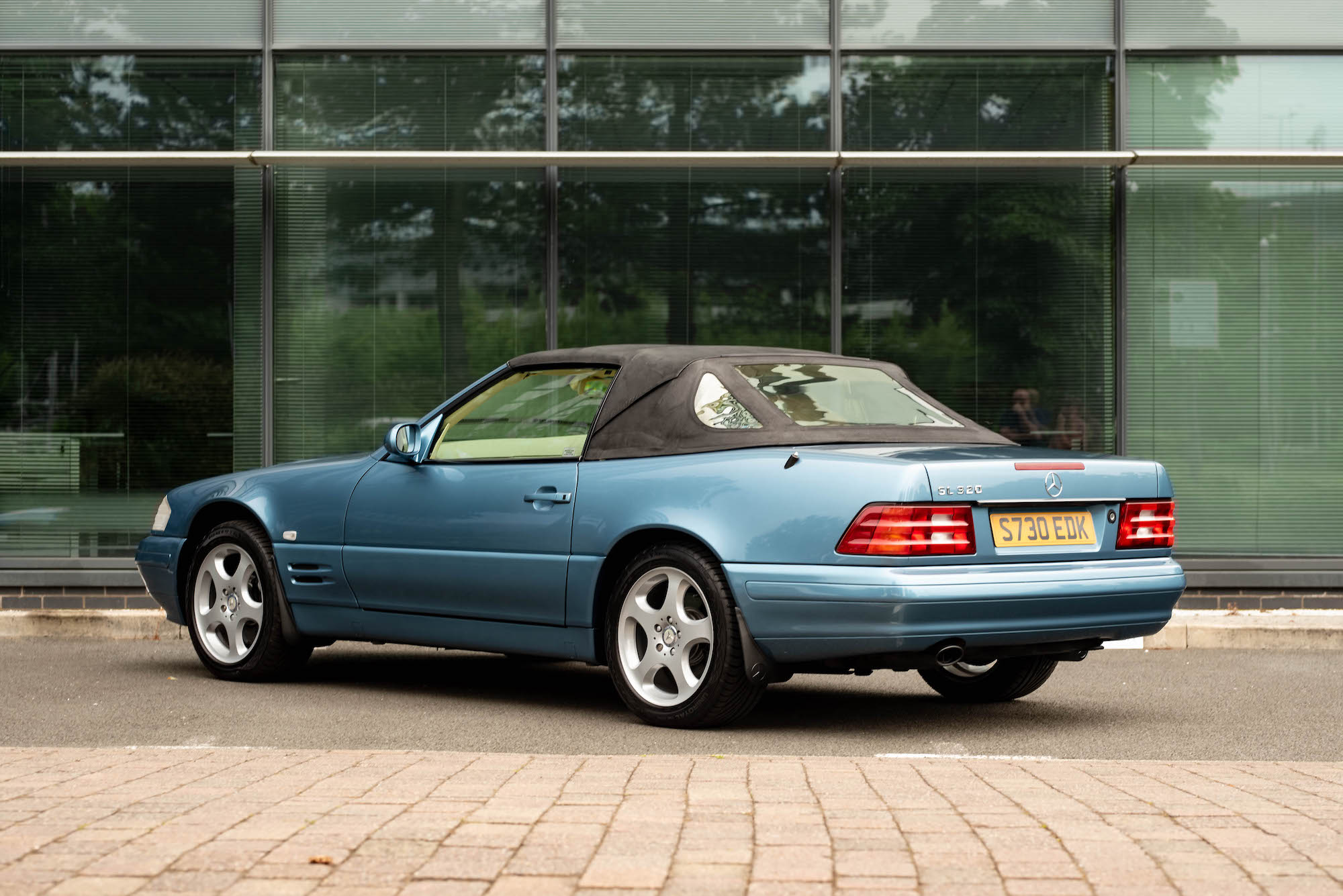 1998 MERCEDES-BENZ (R129) SL320 for sale in Stockport, Greater ...