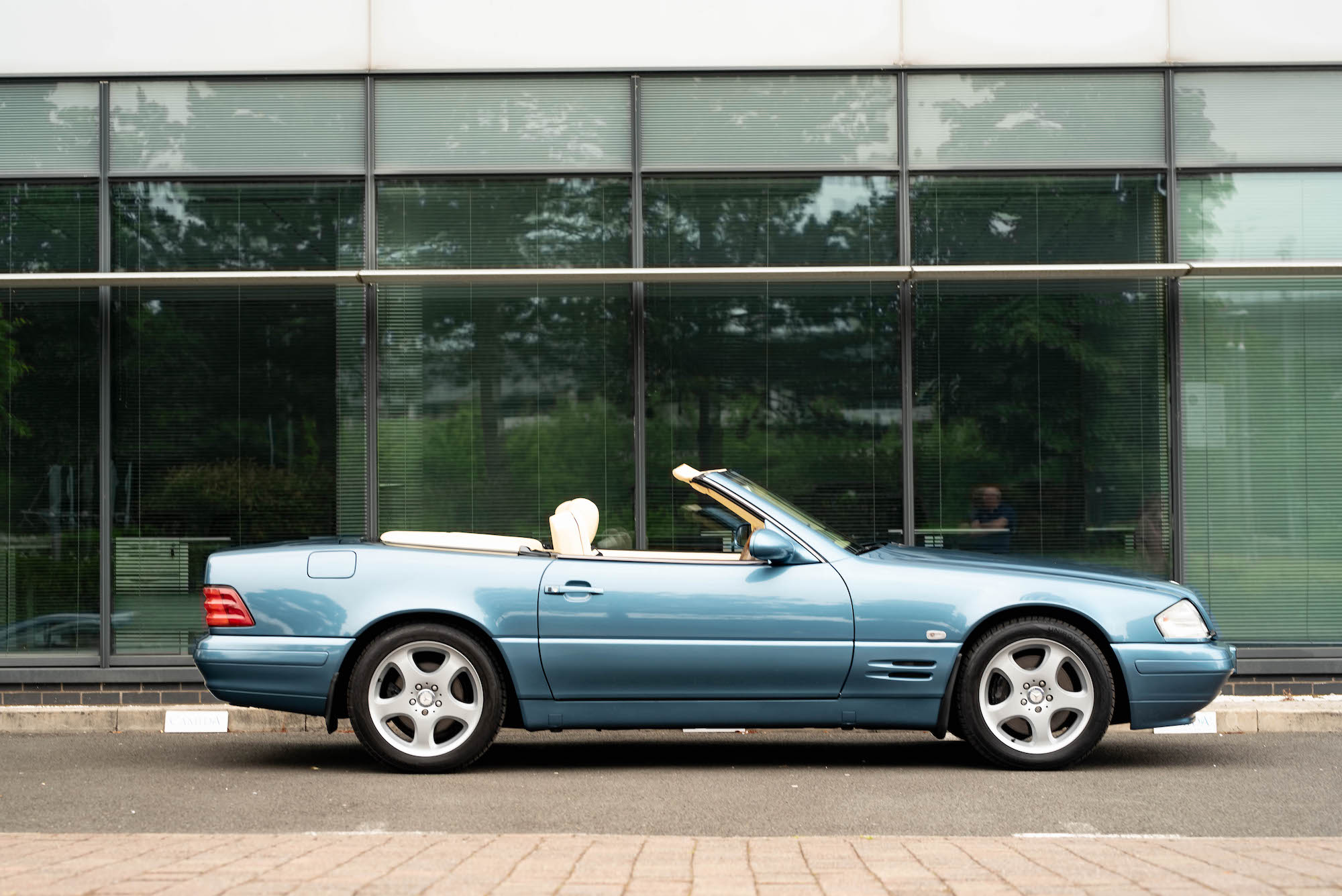 1998 MERCEDES-BENZ (R129) SL320 for sale in Stockport, Greater ...