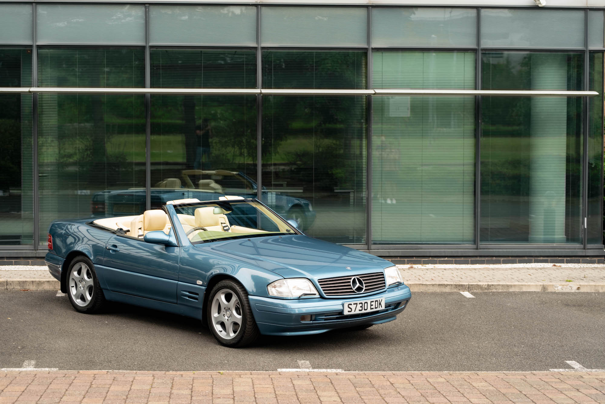 1998 MERCEDES-BENZ (R129) SL320 for sale in Stockport, Greater ...