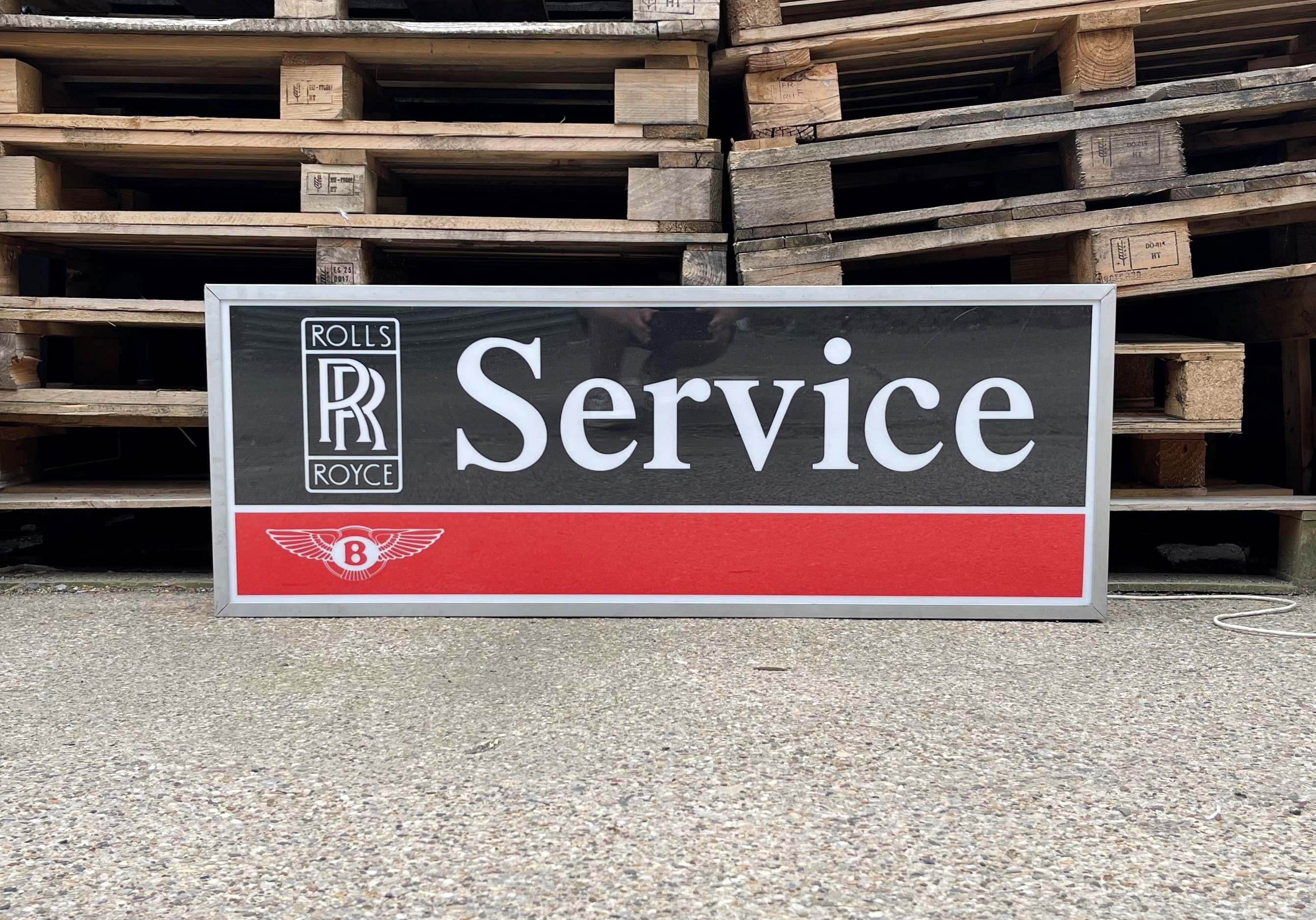 ROLLS-ROYCE BENTLEY ILLUMINATED SERVICE SIGN