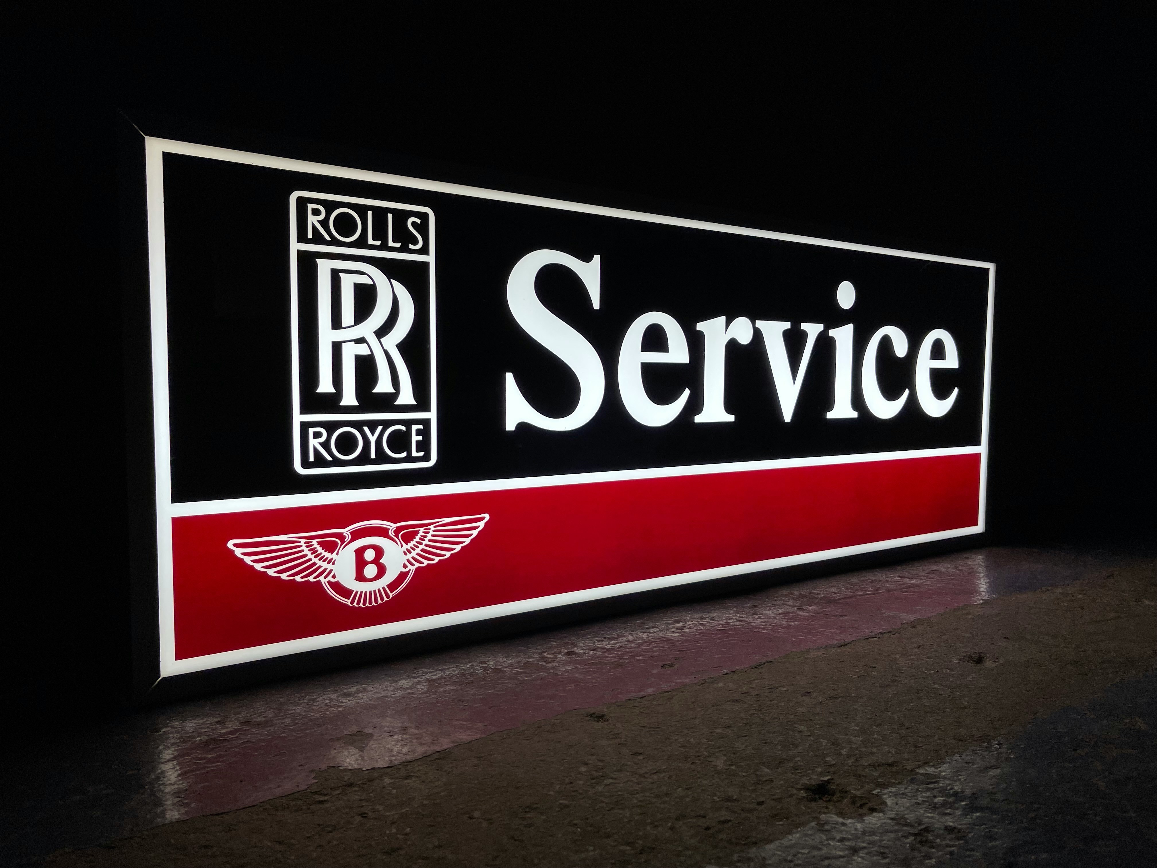 ROLLS-ROYCE BENTLEY ILLUMINATED SERVICE SIGN