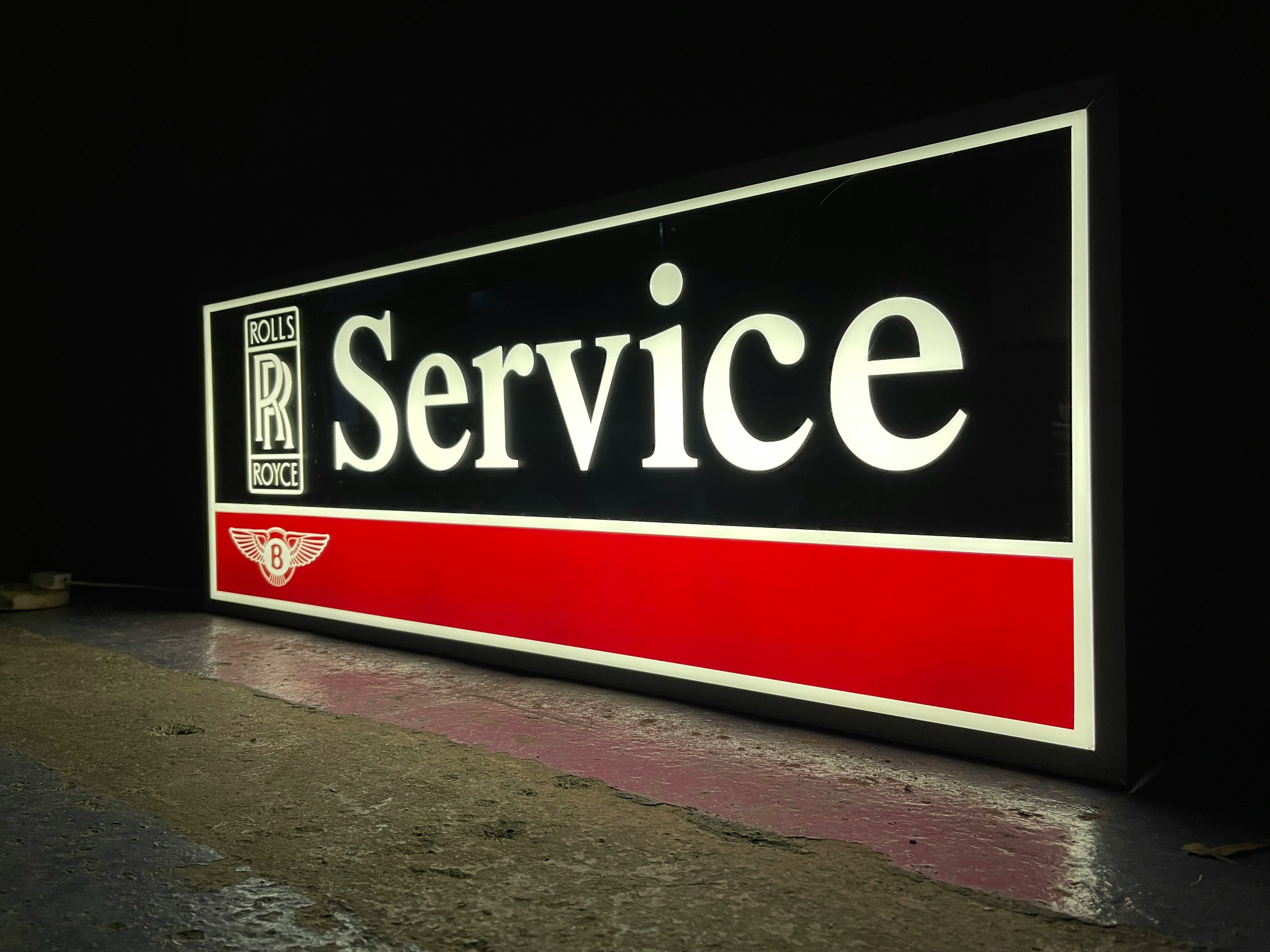 ROLLS-ROYCE BENTLEY ILLUMINATED SERVICE SIGN