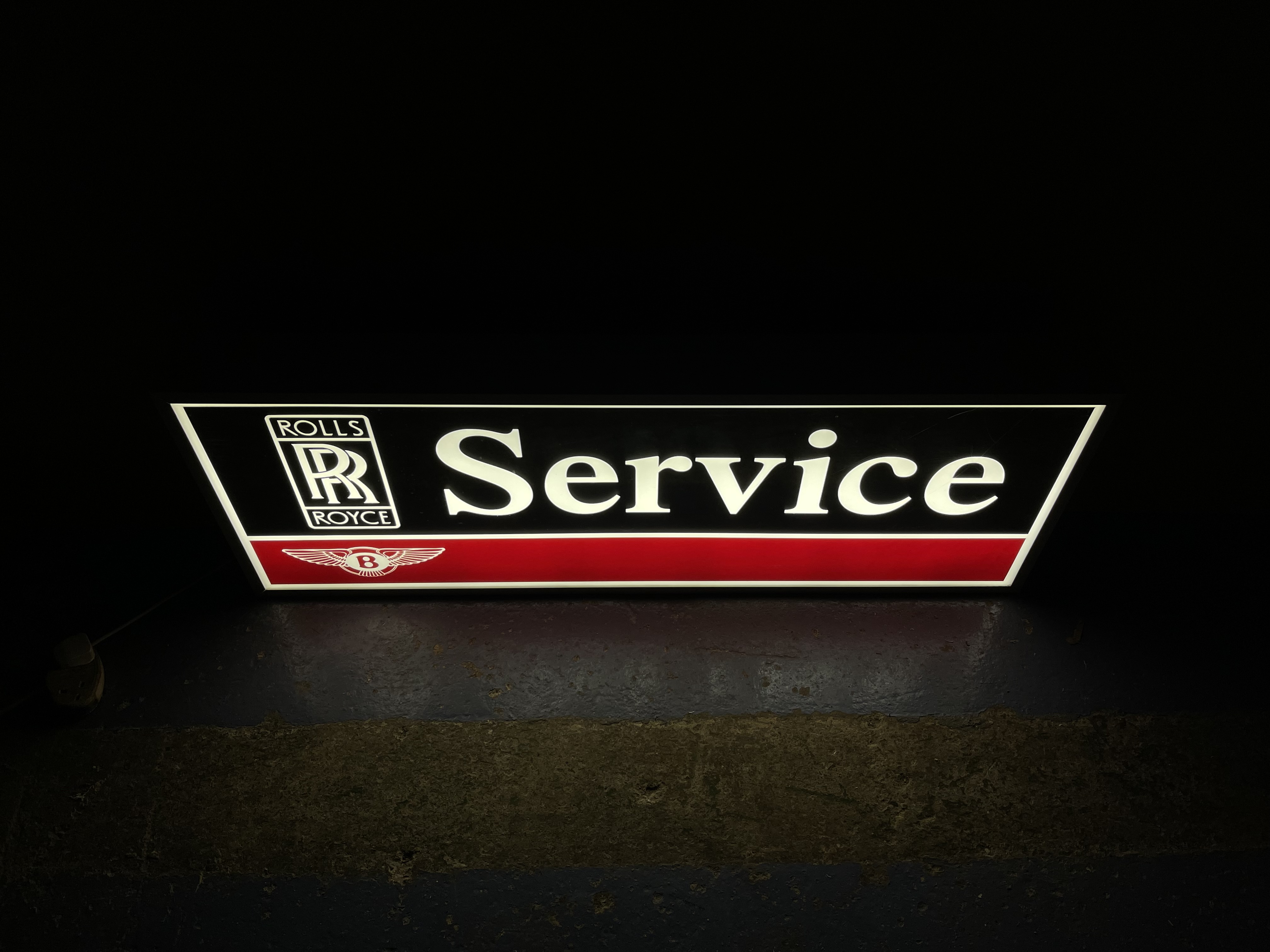 ROLLS-ROYCE BENTLEY ILLUMINATED SERVICE SIGN