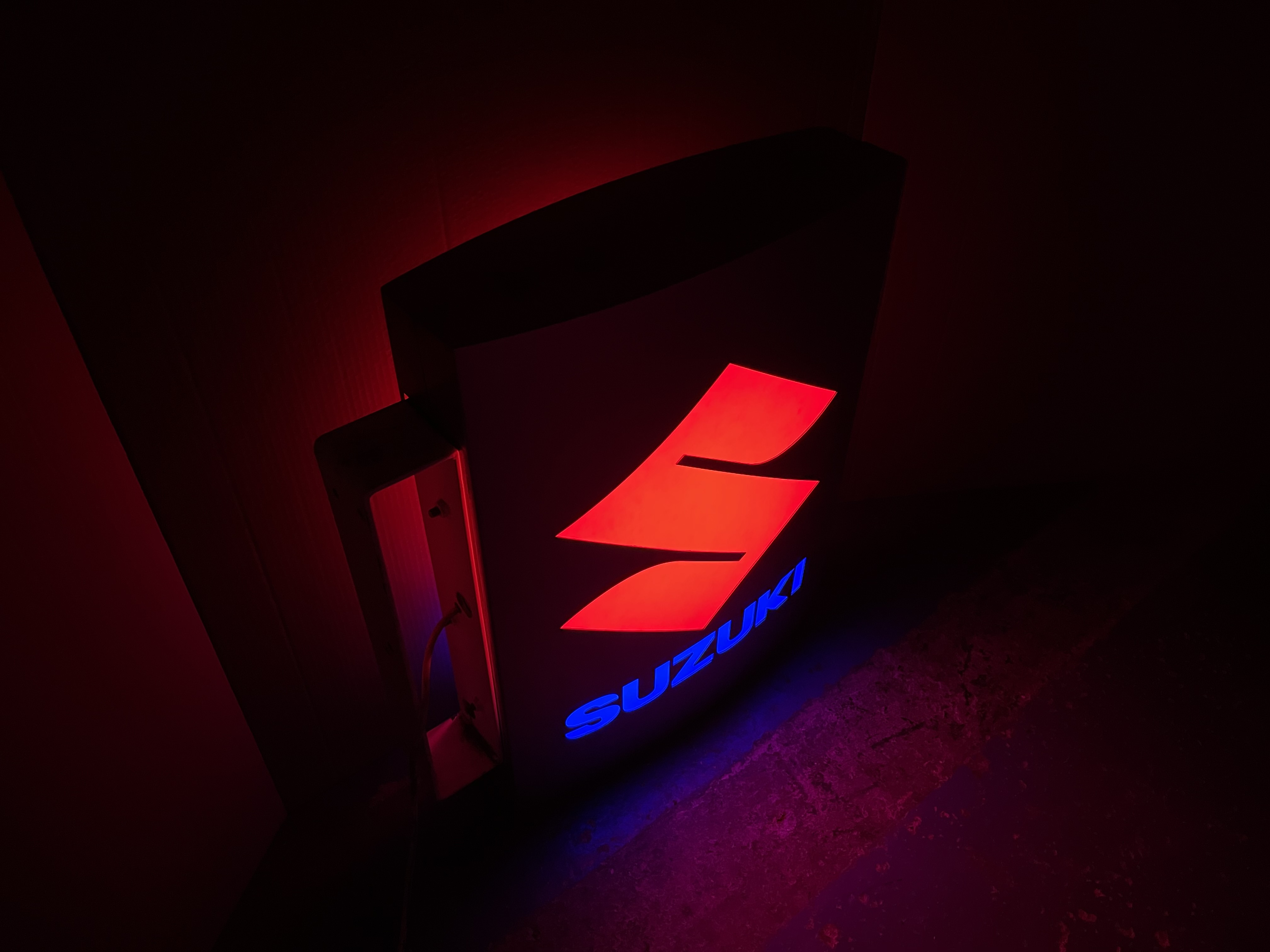 SUZUKI DOUBLE SIDED ILLUMINATED SIGN