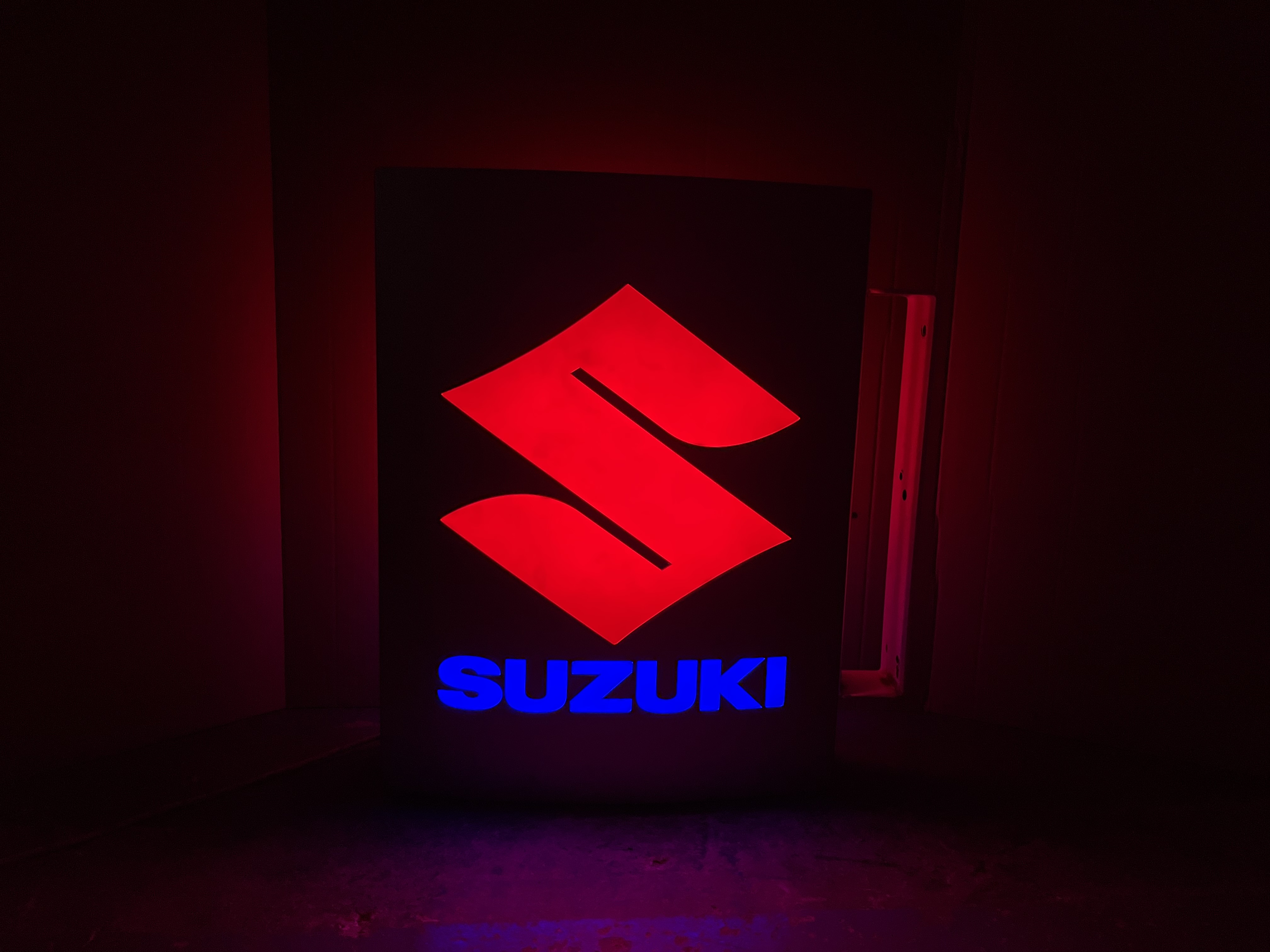 SUZUKI DOUBLE SIDED ILLUMINATED SIGN for sale by auction in ...