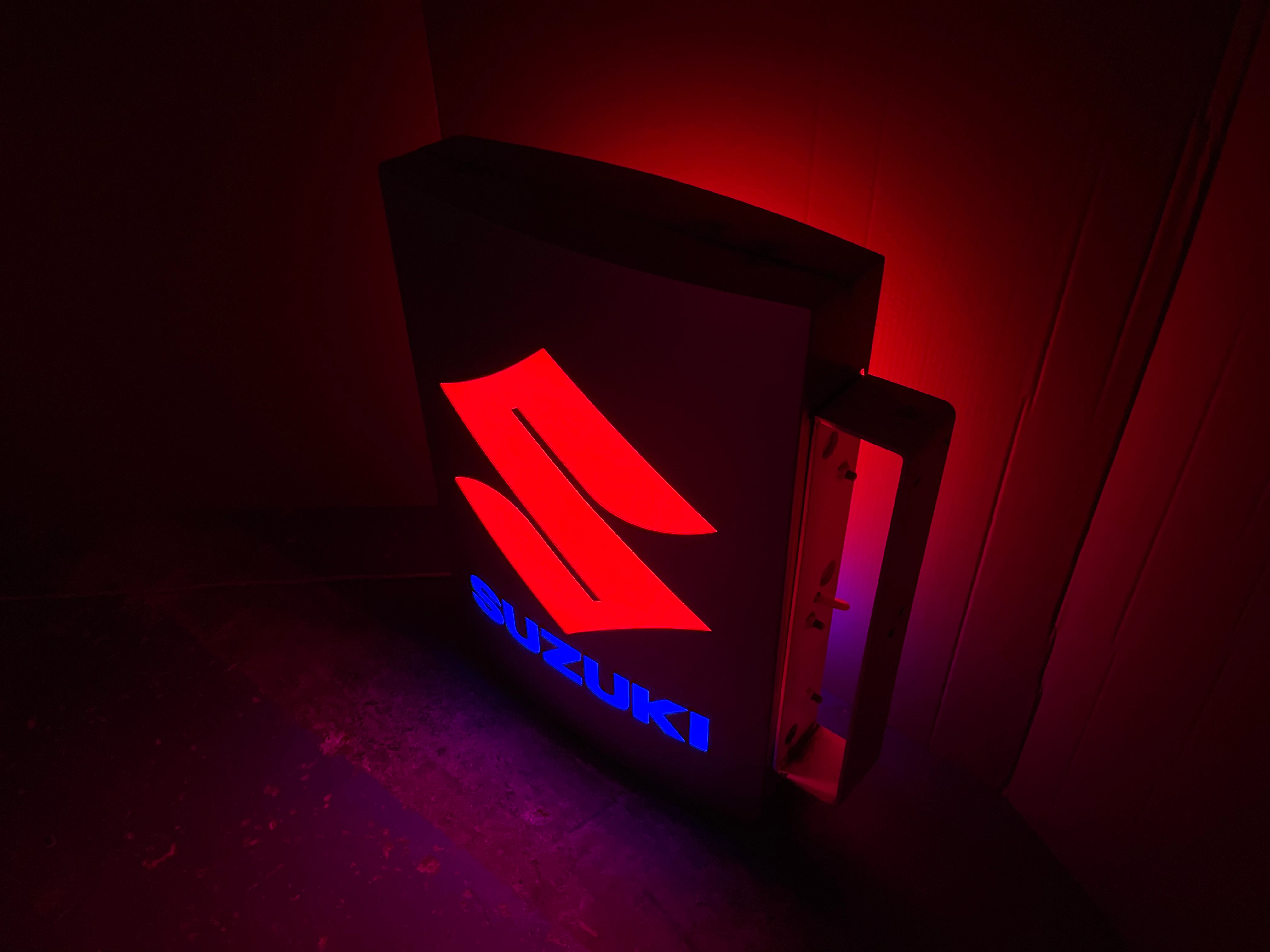 SUZUKI DOUBLE SIDED ILLUMINATED SIGN for sale by auction in ...