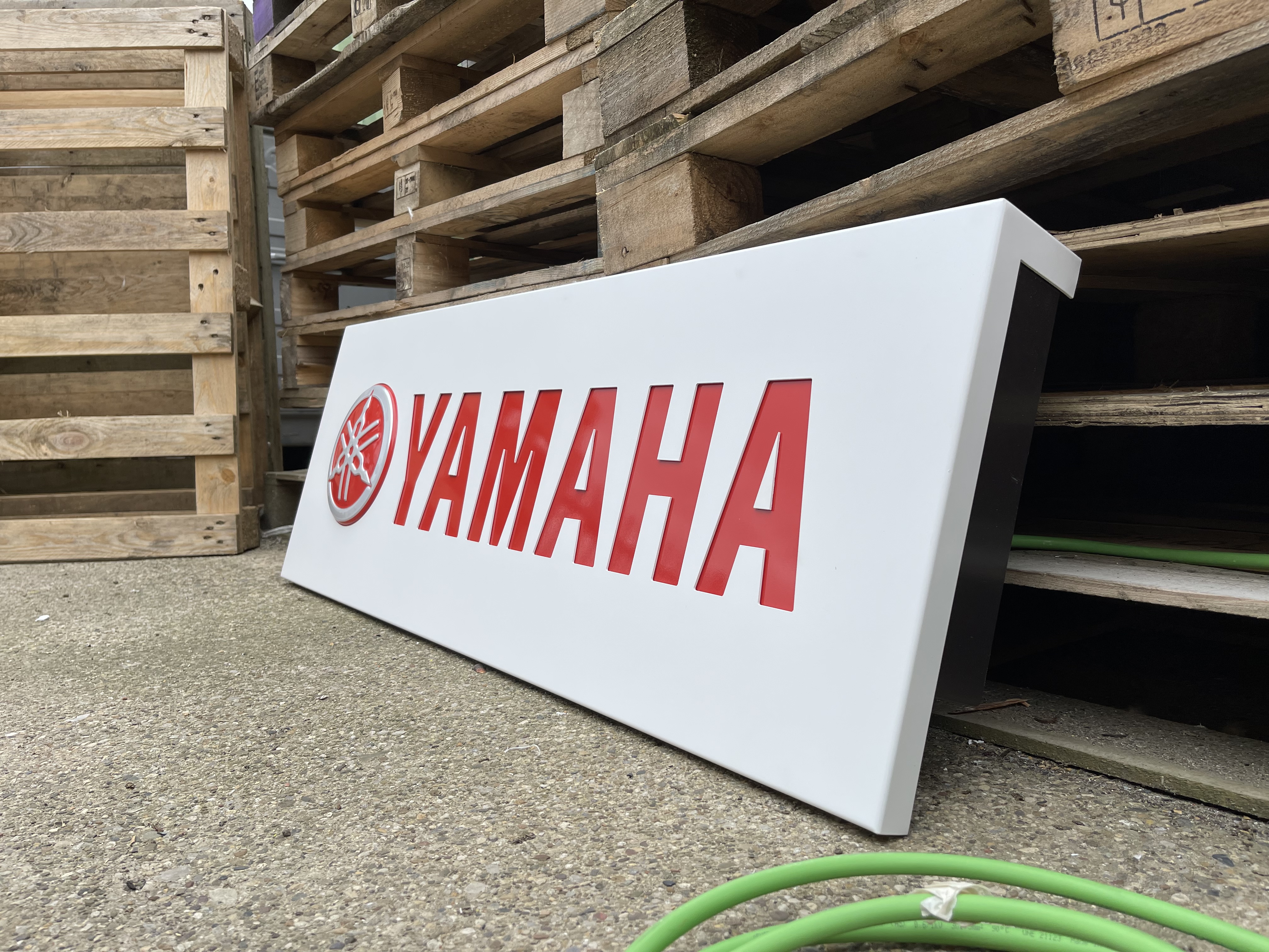 YAMAHA ILLUMINATED DEALERSHIP SIGN