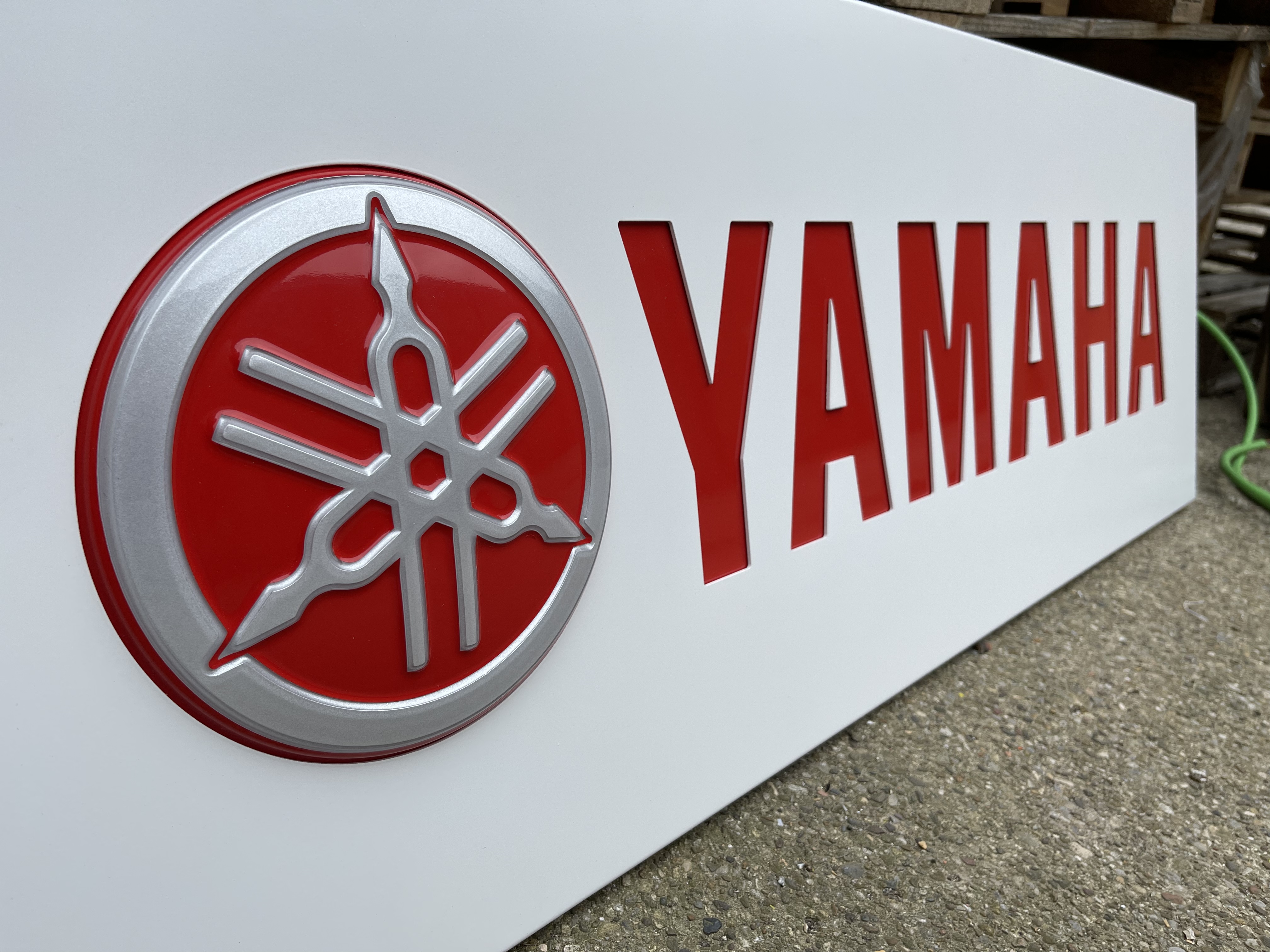 YAMAHA ILLUMINATED DEALERSHIP SIGN