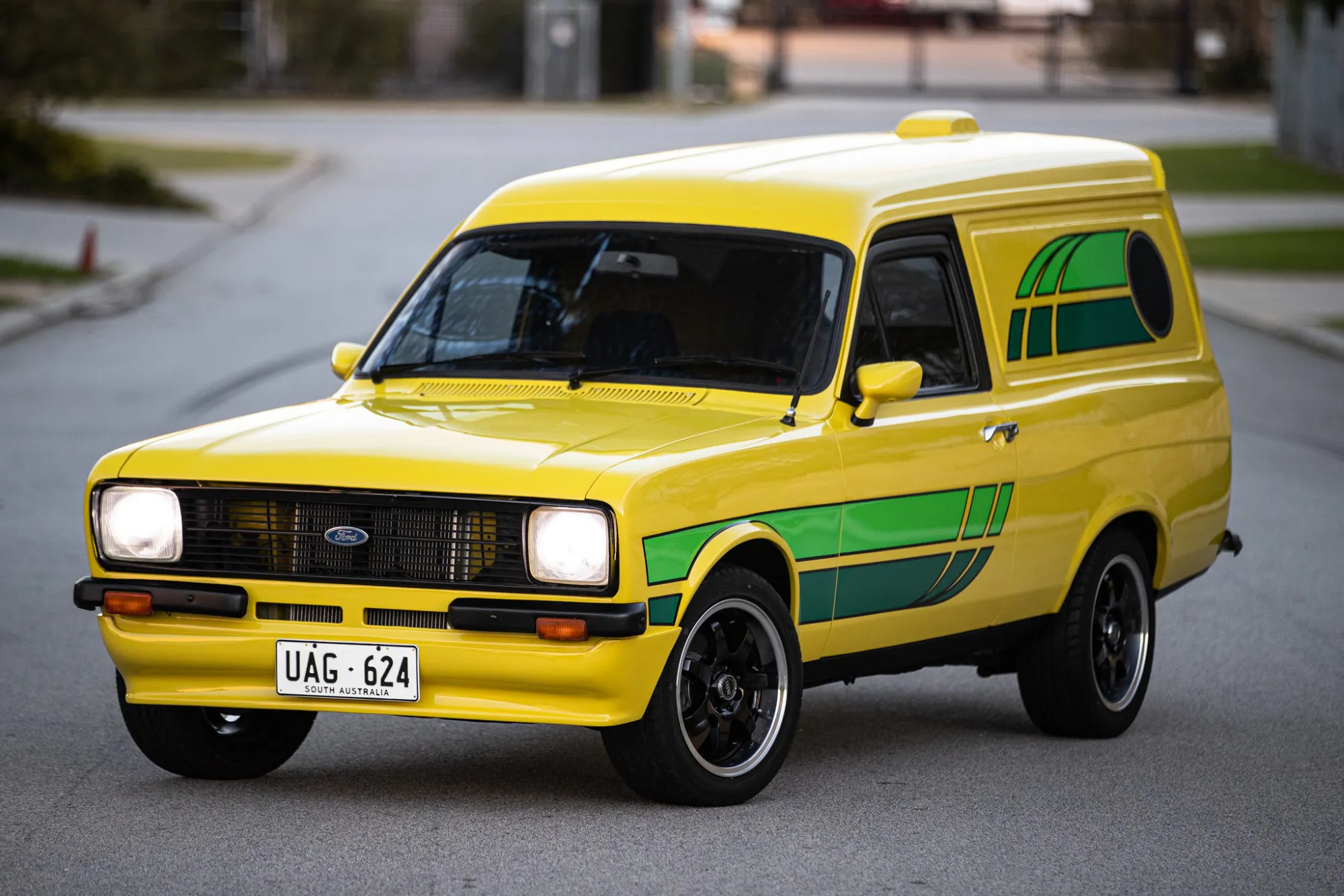 1980 FORD ESCORT VAN SUNDOWNER TRIBUTE