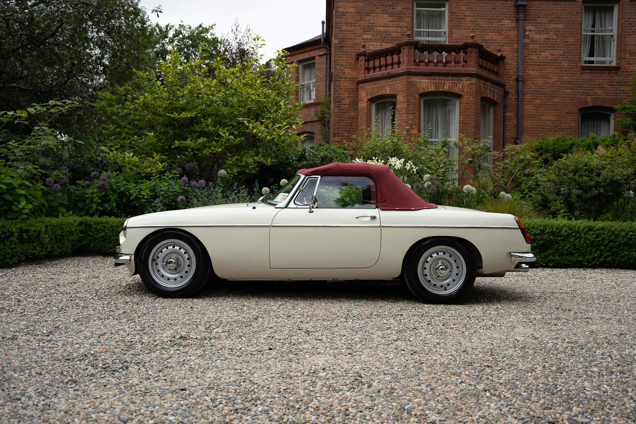 1966 MGB ROADSTER ABINGDON EDITION BY FRONTLINE DEVELOPMENTS for sale ...