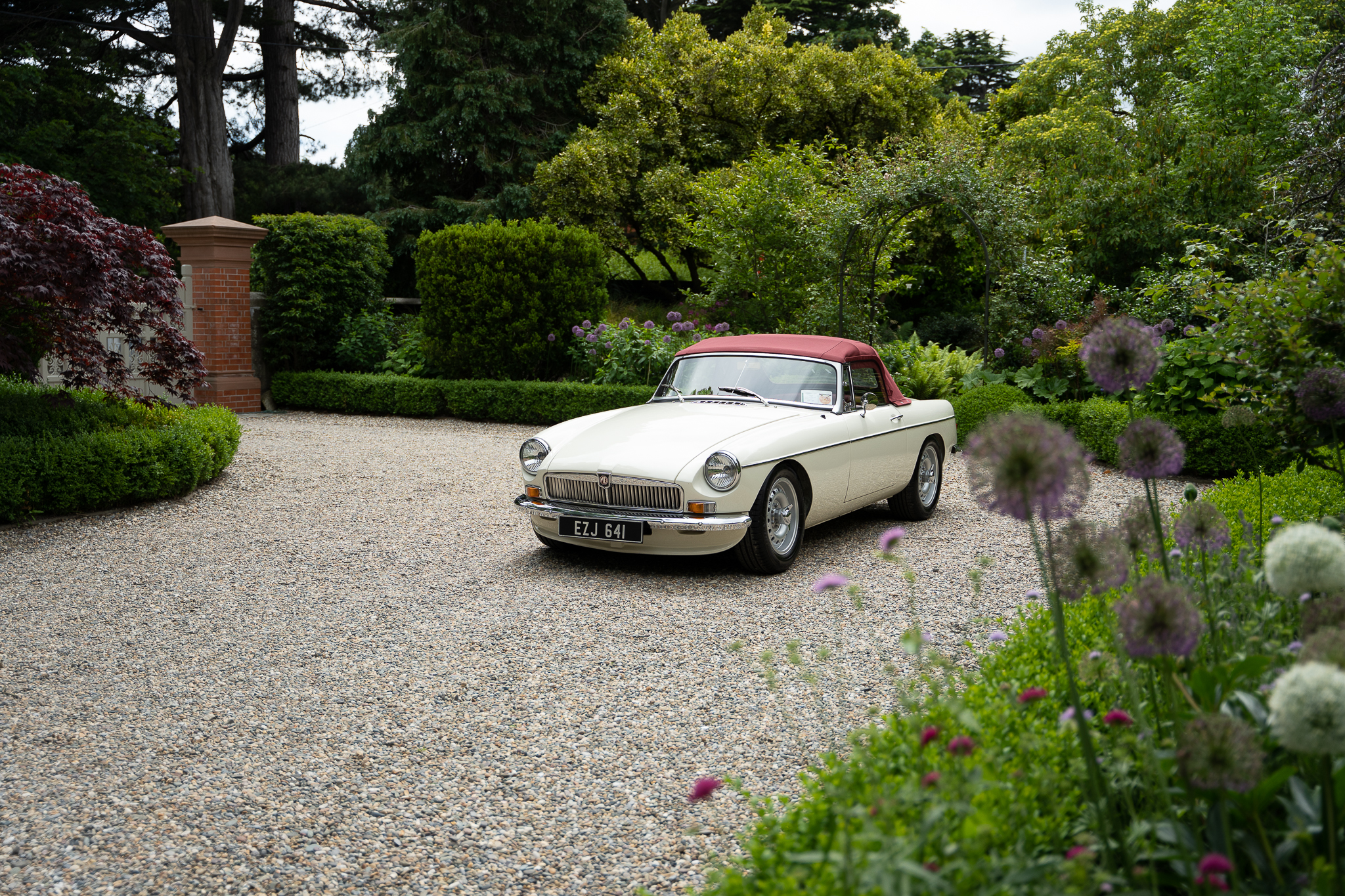 1966 MGB ROADSTER ABINGDON EDITION BY FRONTLINE DEVELOPMENTS