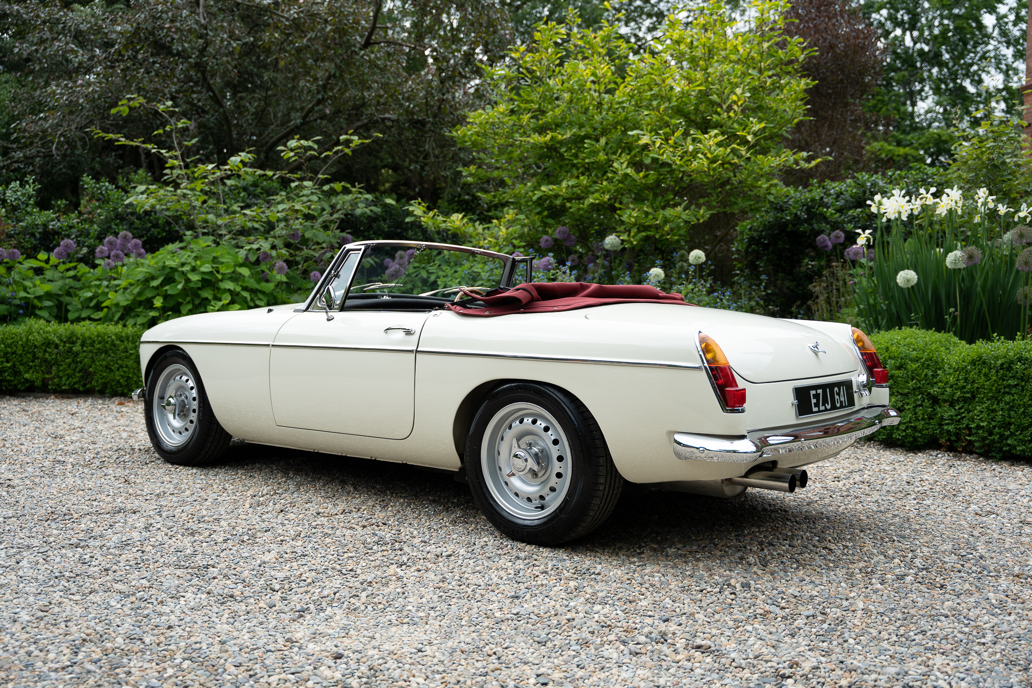 1966 MGB ROADSTER ABINGDON EDITION BY FRONTLINE DEVELOPMENTS