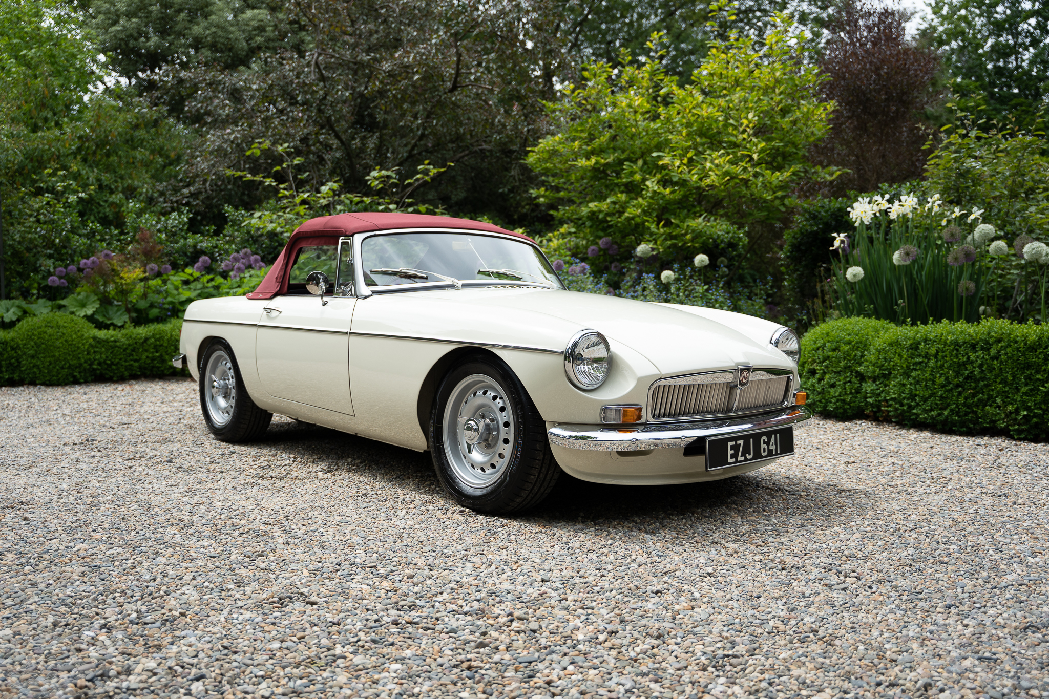 1966 MGB ROADSTER ABINGDON EDITION BY FRONTLINE DEVELOPMENTS