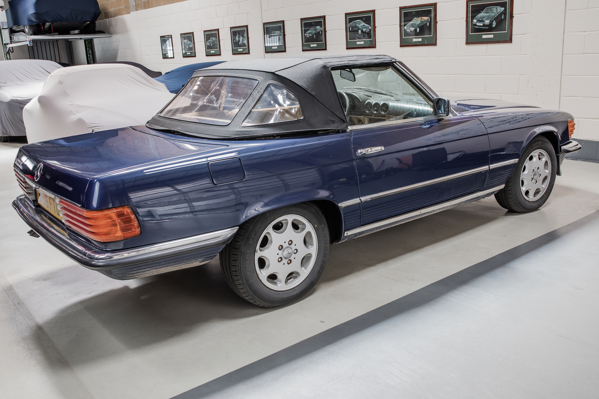 1985 MERCEDES-BENZ (R107) 500 SL for sale by auction in Andover ...