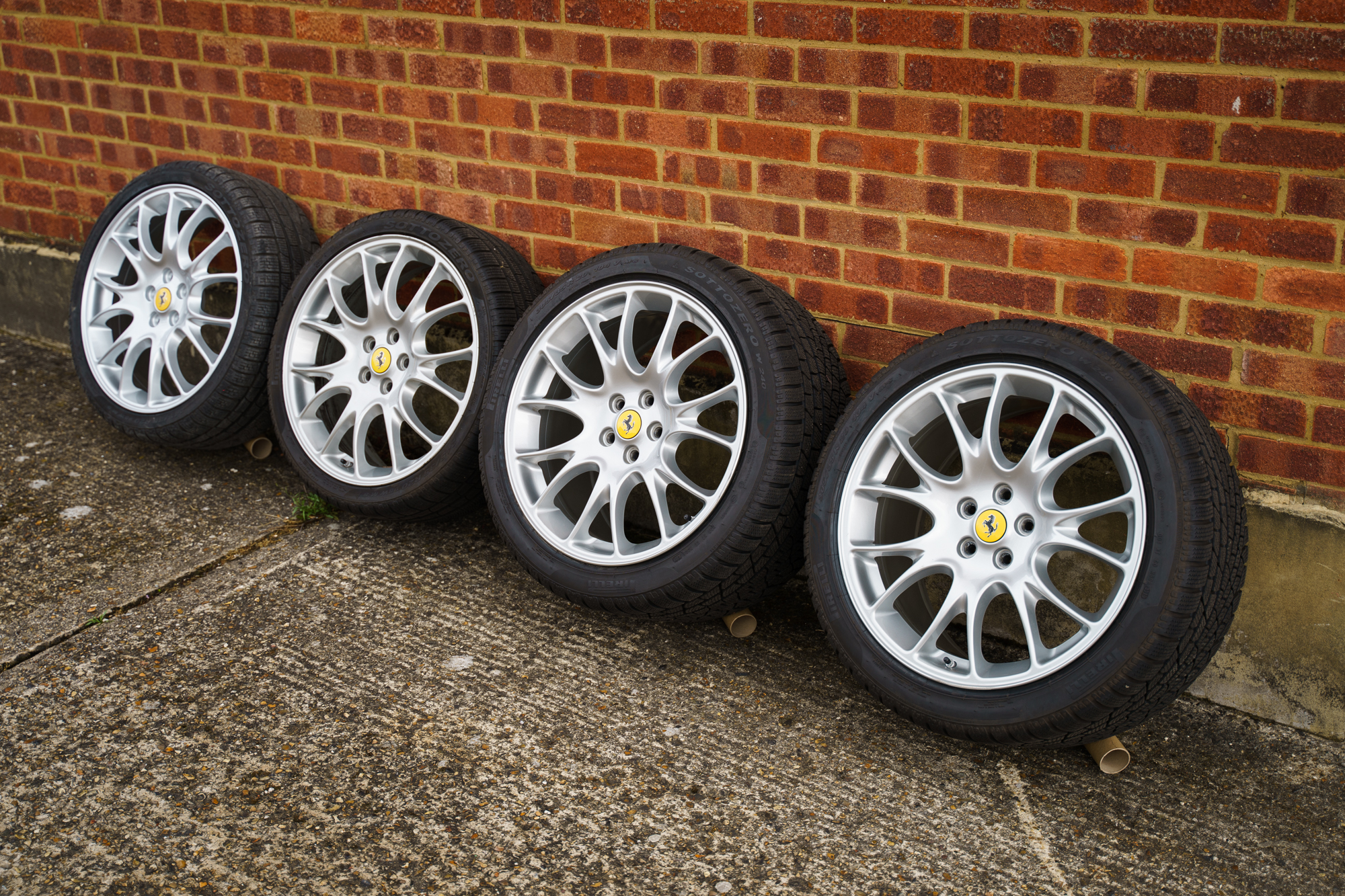 FERRARI 599 WHEELS AND TYRES for sale by auction in High Wycombe ...