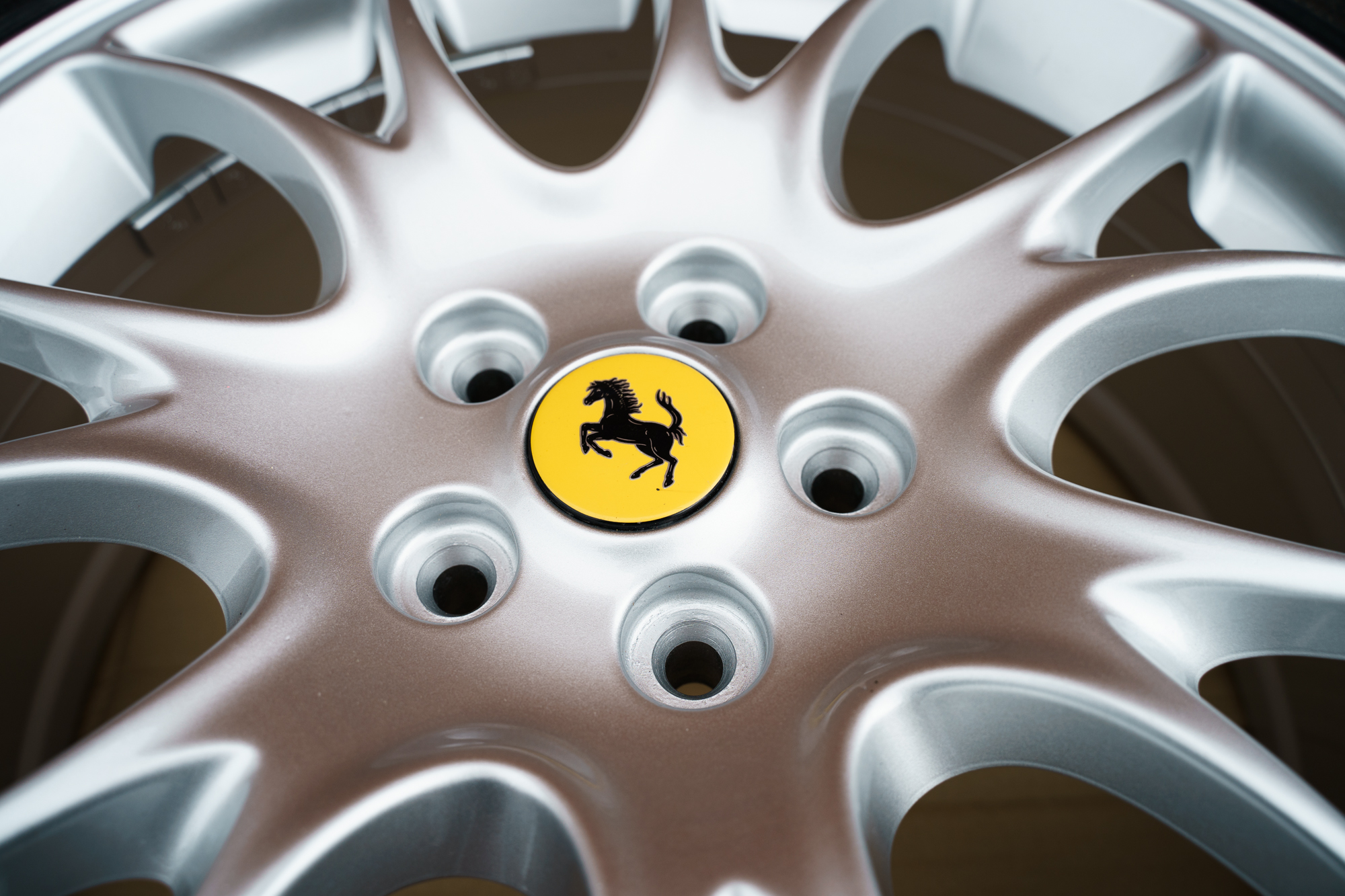 FERRARI 599 WHEELS AND TYRES