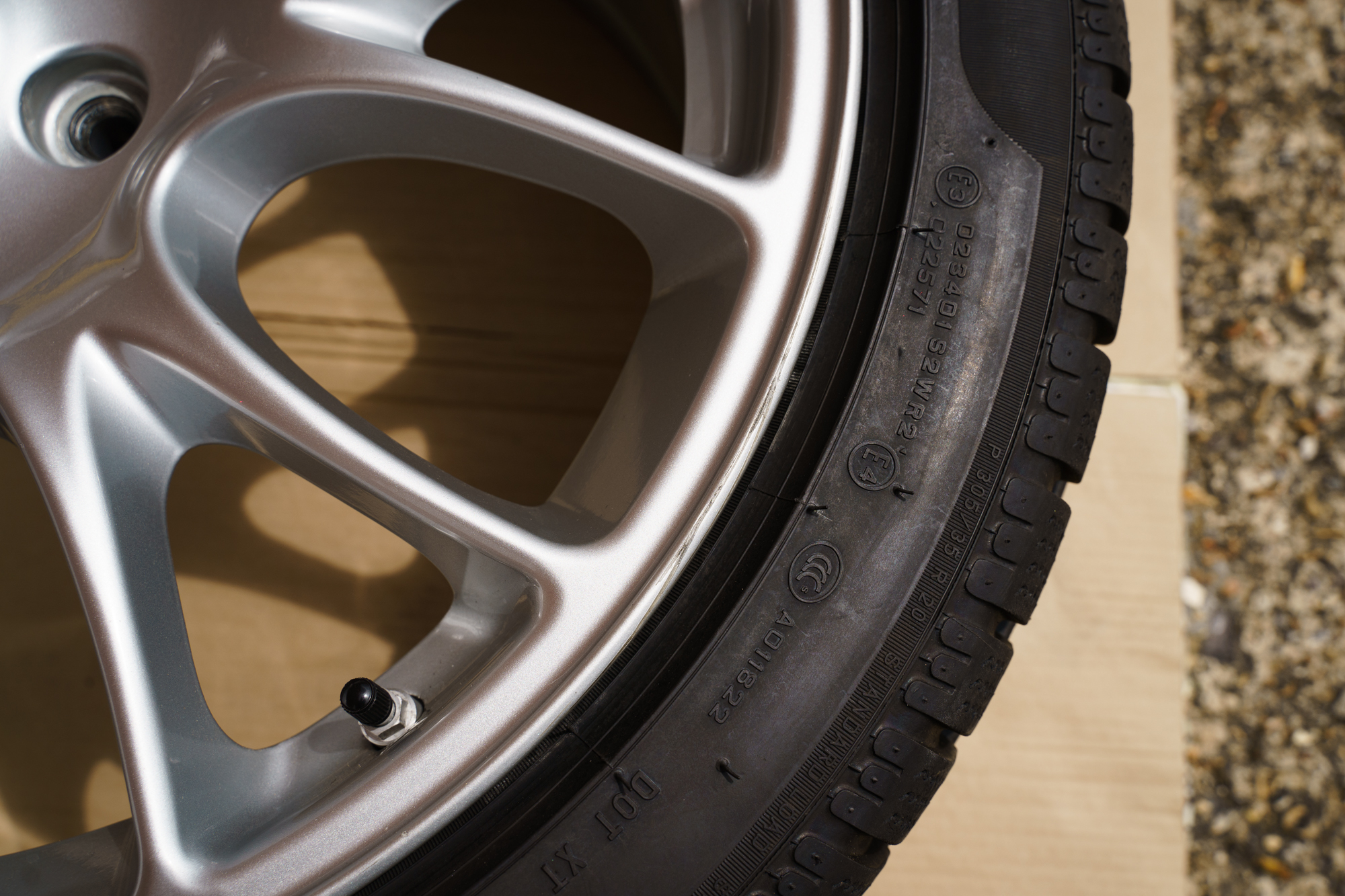 FERRARI 599 WHEELS AND TYRES