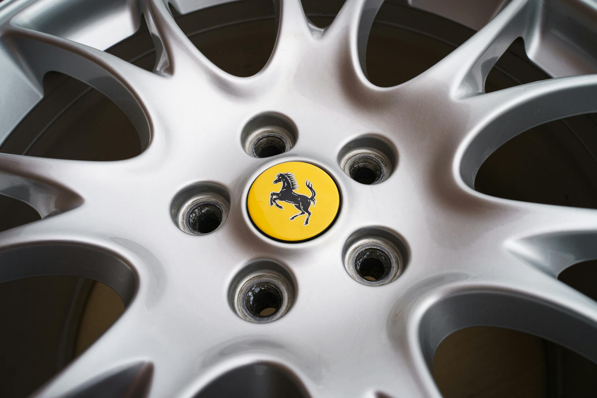 FERRARI 599 WHEELS AND TYRES