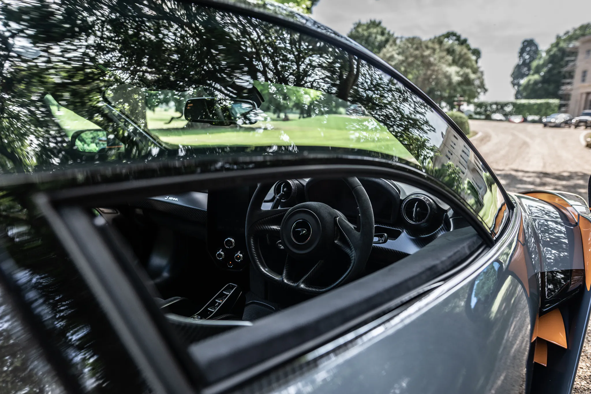 2019 MCLAREN SENNA - 850 MILES