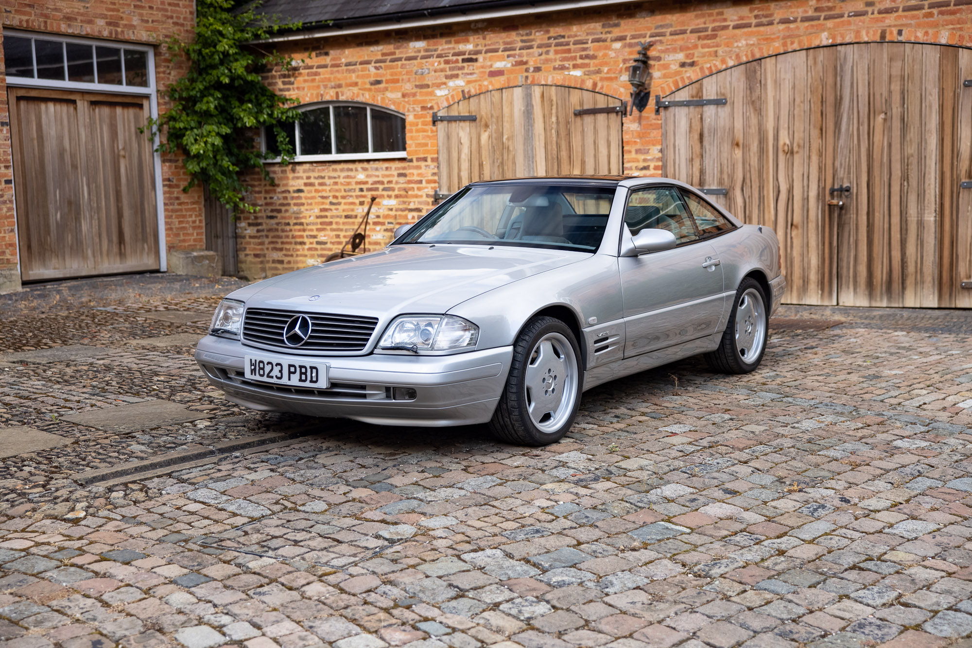 2000 MERCEDES-BENZ (R129) SL600