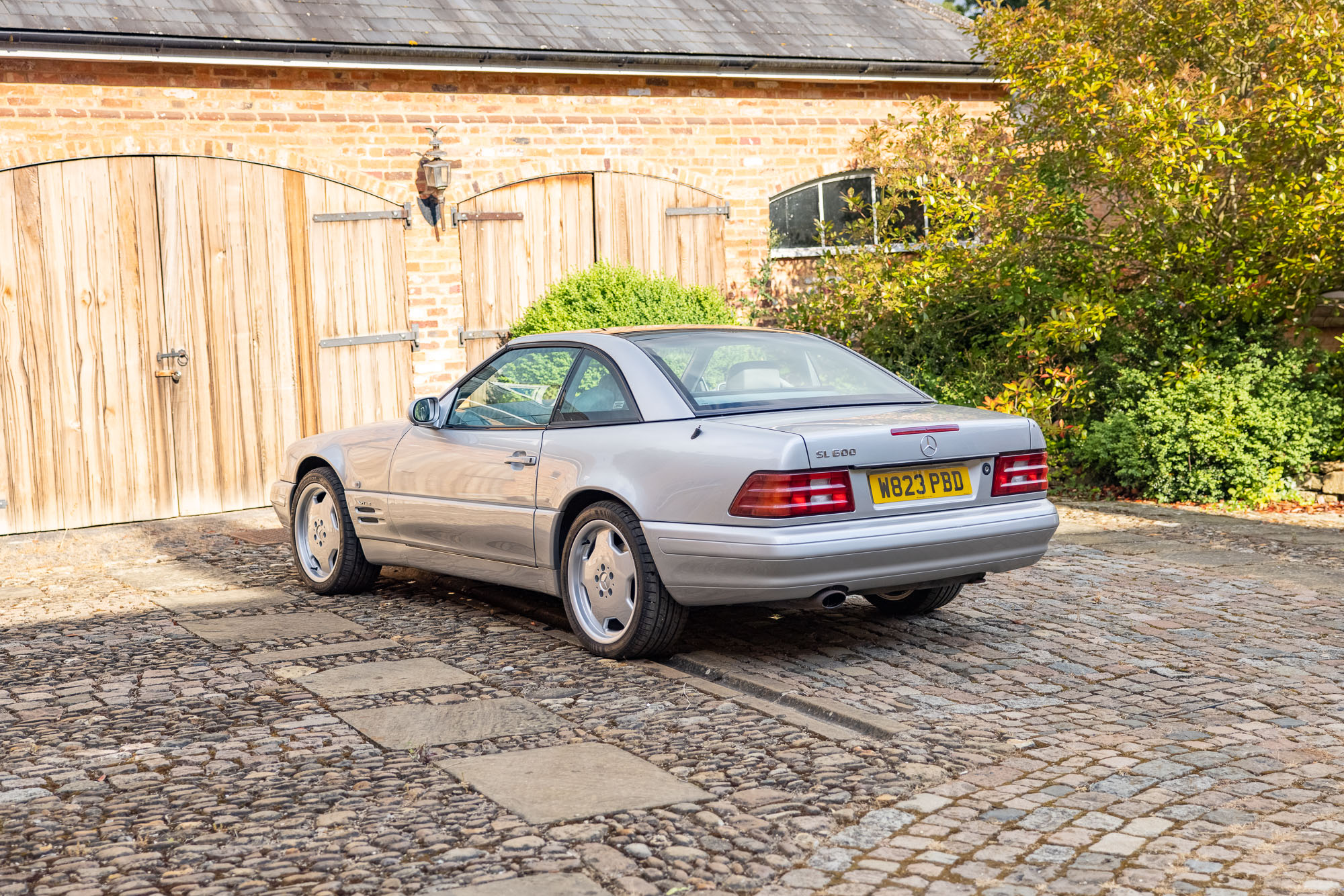 2000 MERCEDES-BENZ (R129) SL600