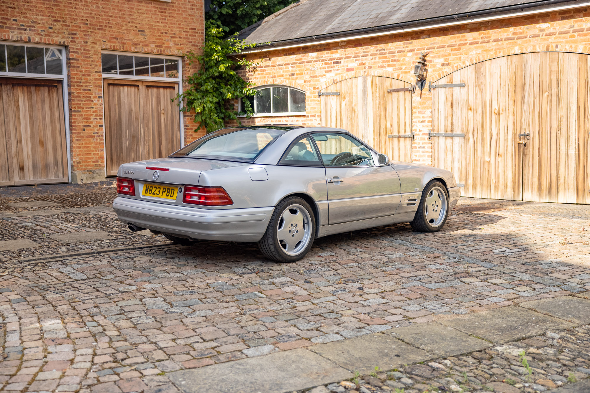 2000 MERCEDES-BENZ (R129) SL600