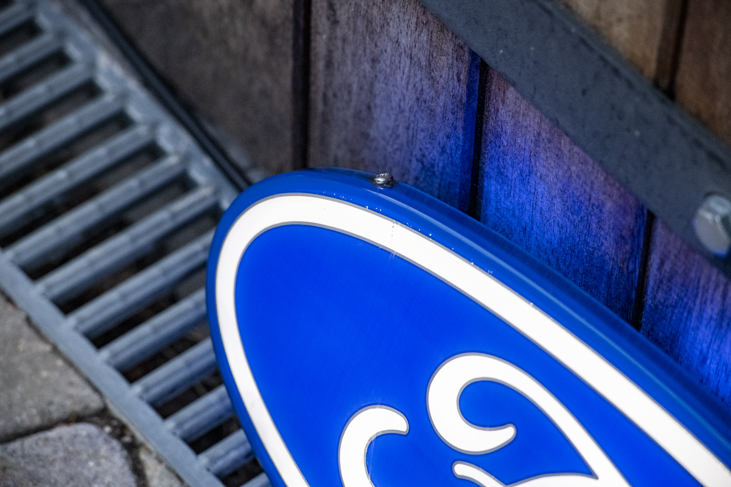 FORD ILLUMINATED SIGN