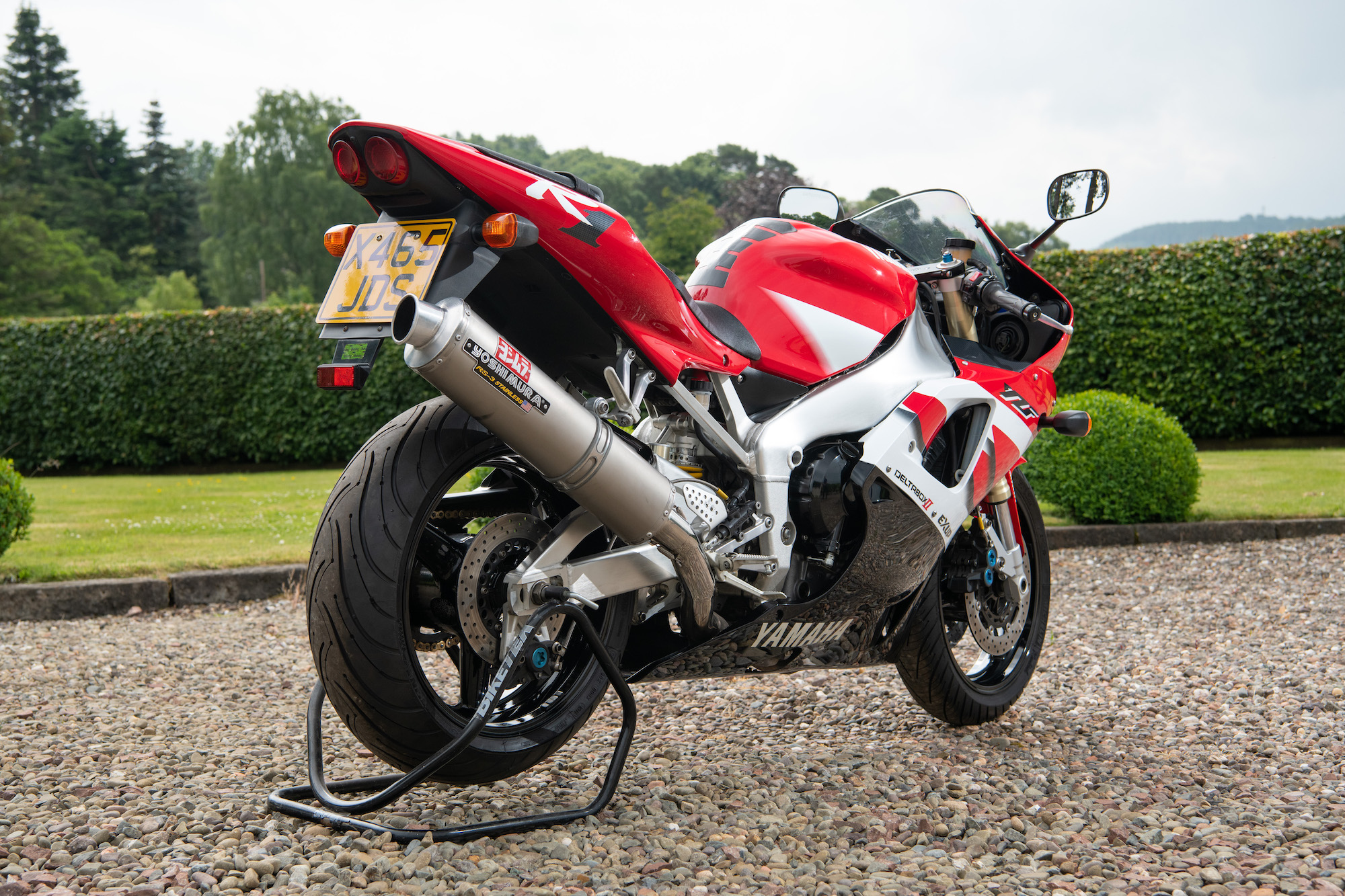 2000 YAMAHA YZF-R1 for sale by auction in South Lanarkshire, Scotland ...