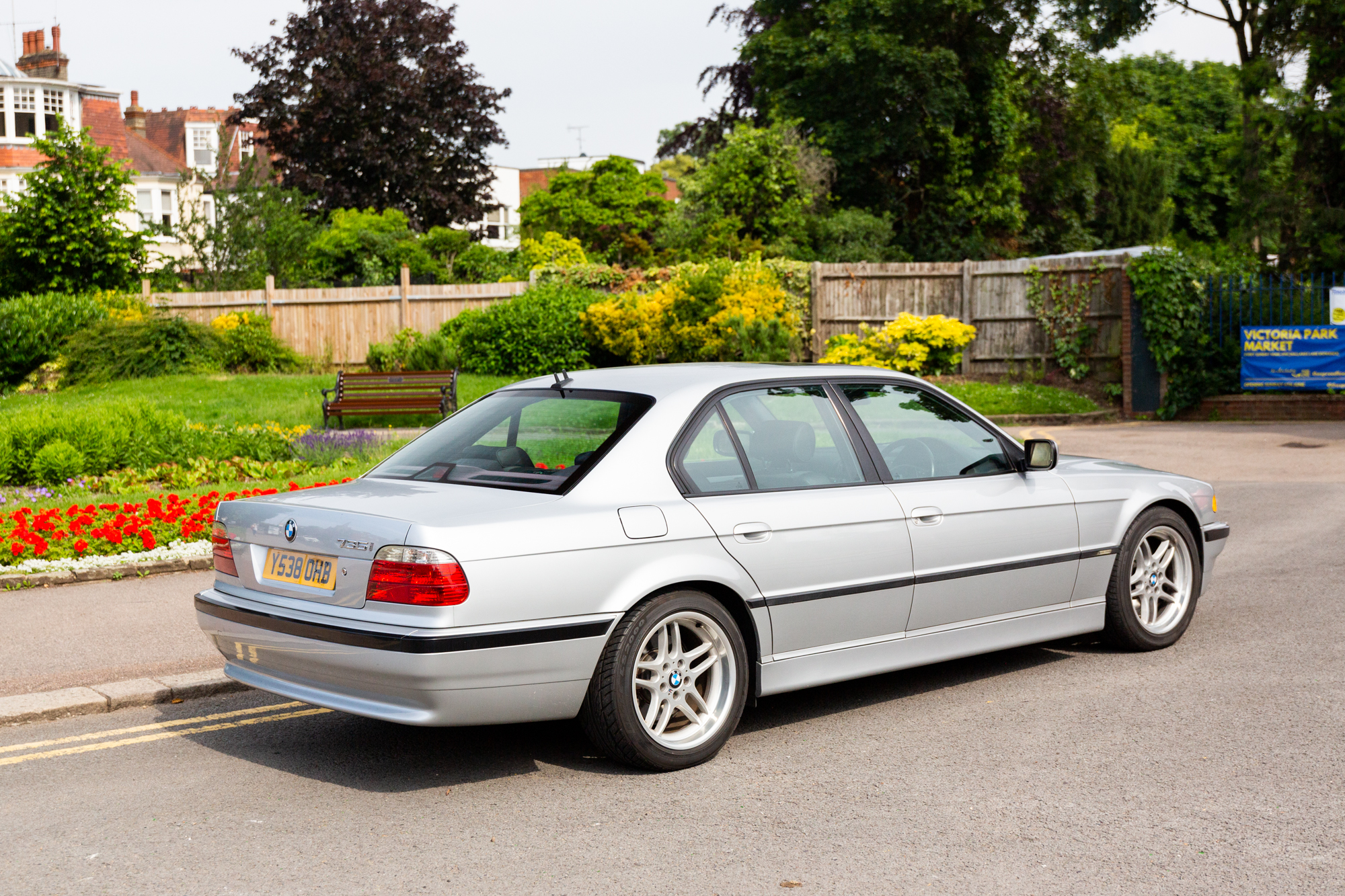 2001 BMW (E38) 735I SPORT