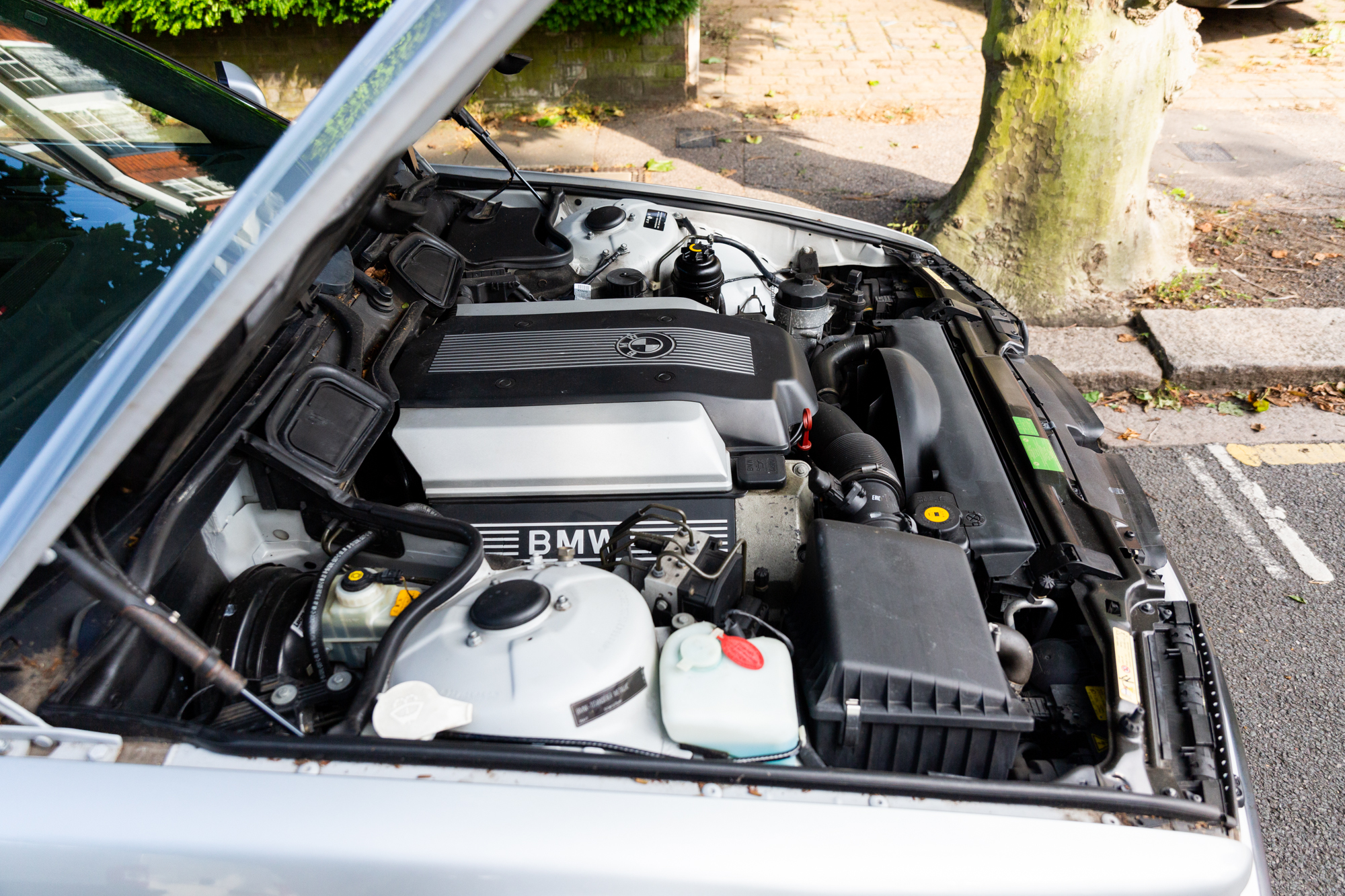 2001 BMW (E38) 735I SPORT