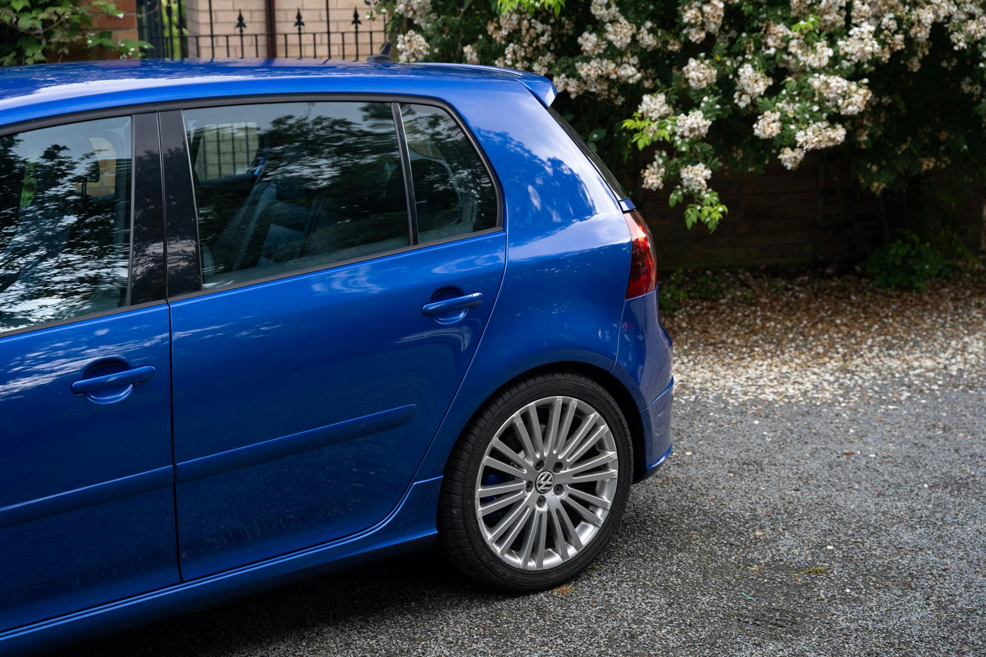 2006 VOLKSWAGEN GOLF (MK5) R32