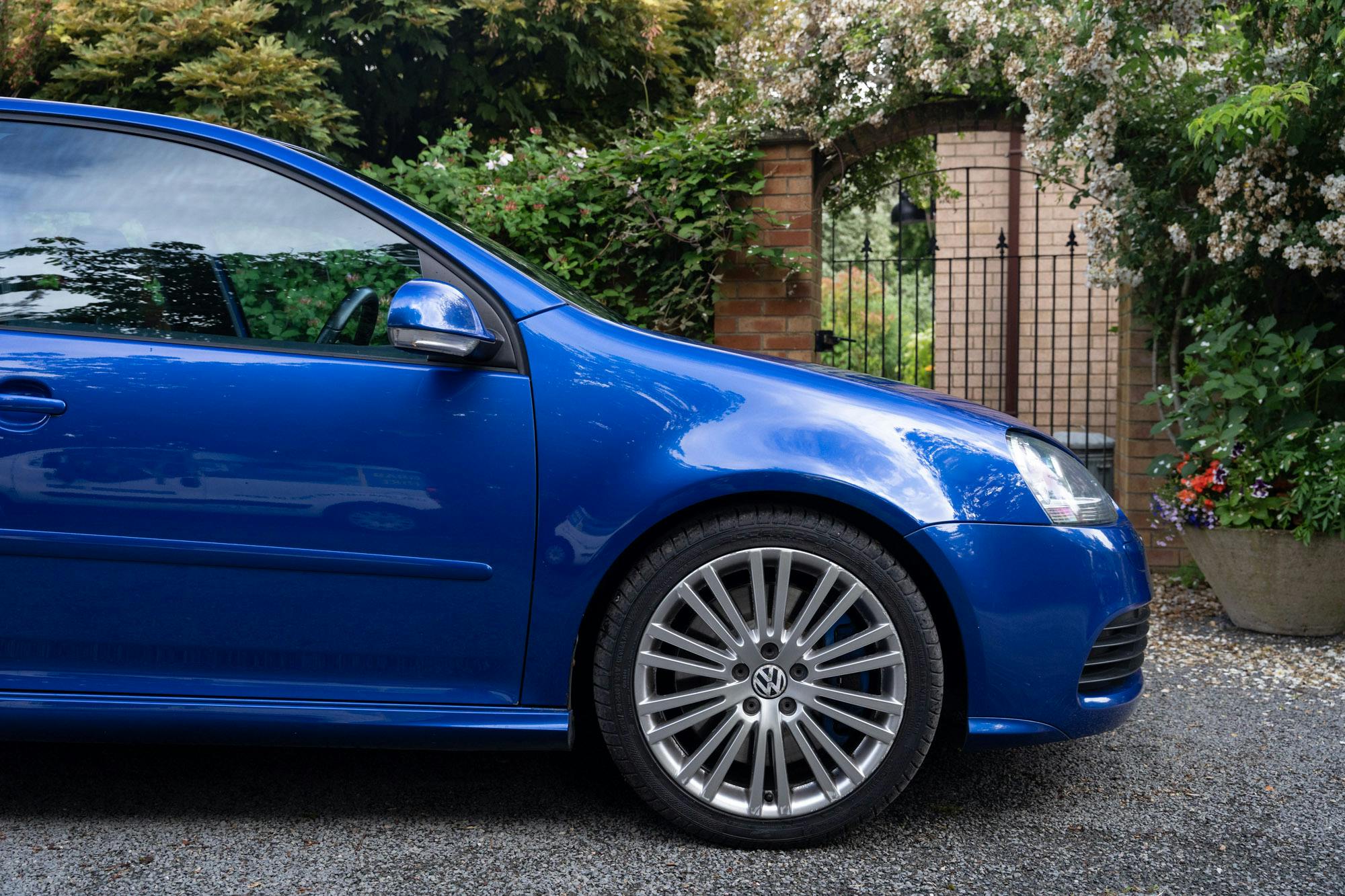 2006 VOLKSWAGEN GOLF (MK5) R32