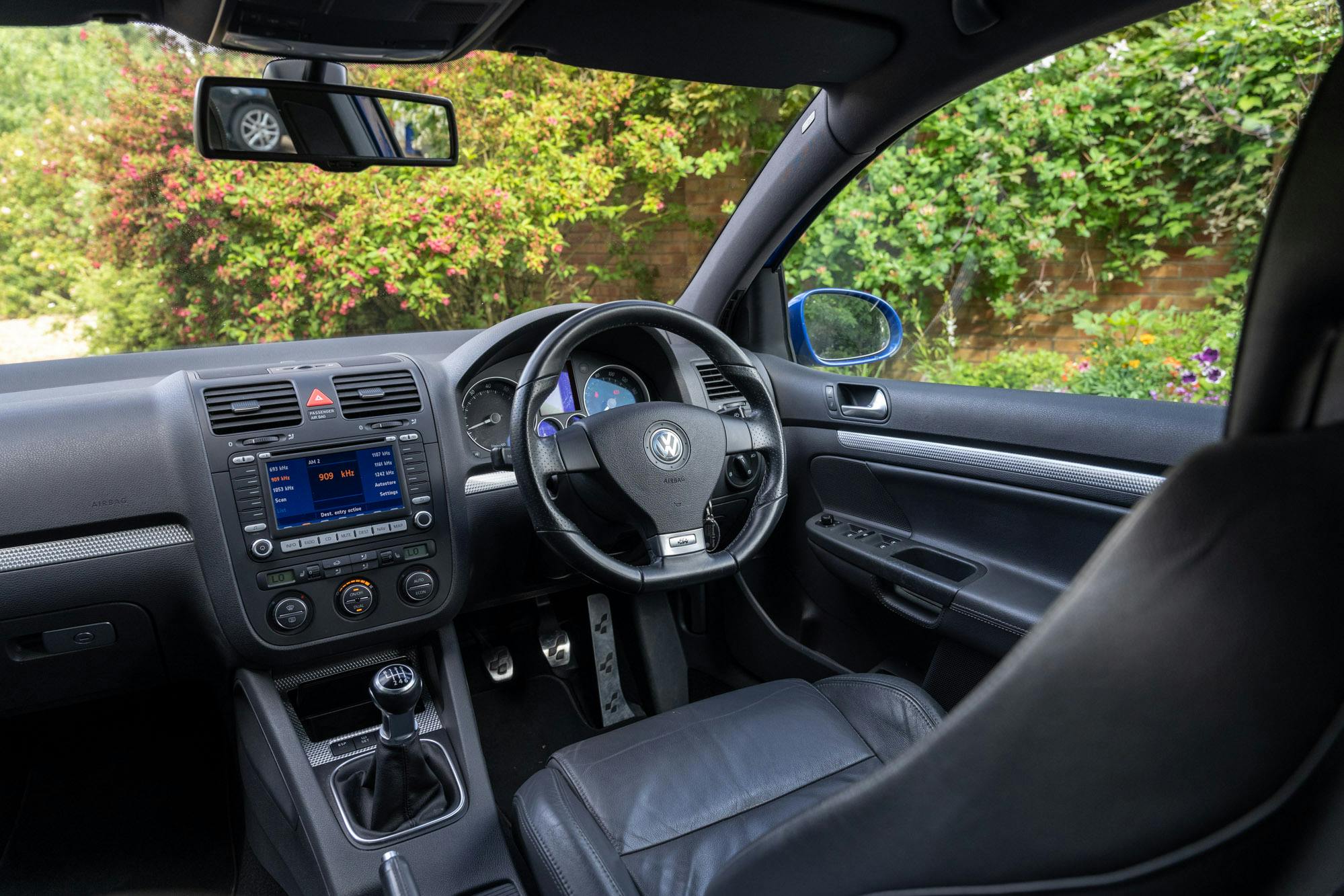 2006 VOLKSWAGEN GOLF (MK5) R32