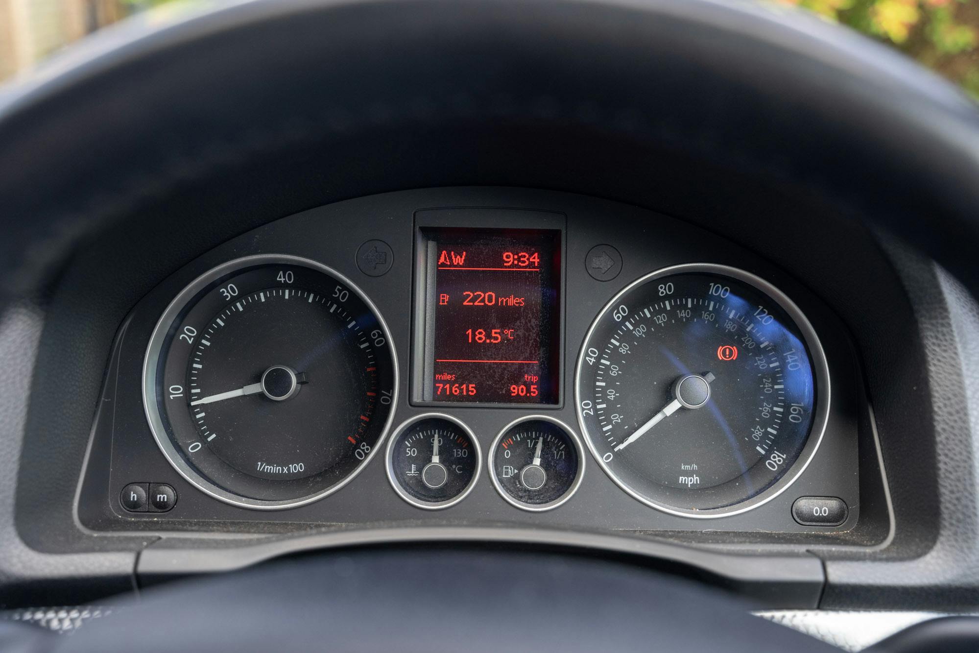 2006 VOLKSWAGEN GOLF (MK5) R32