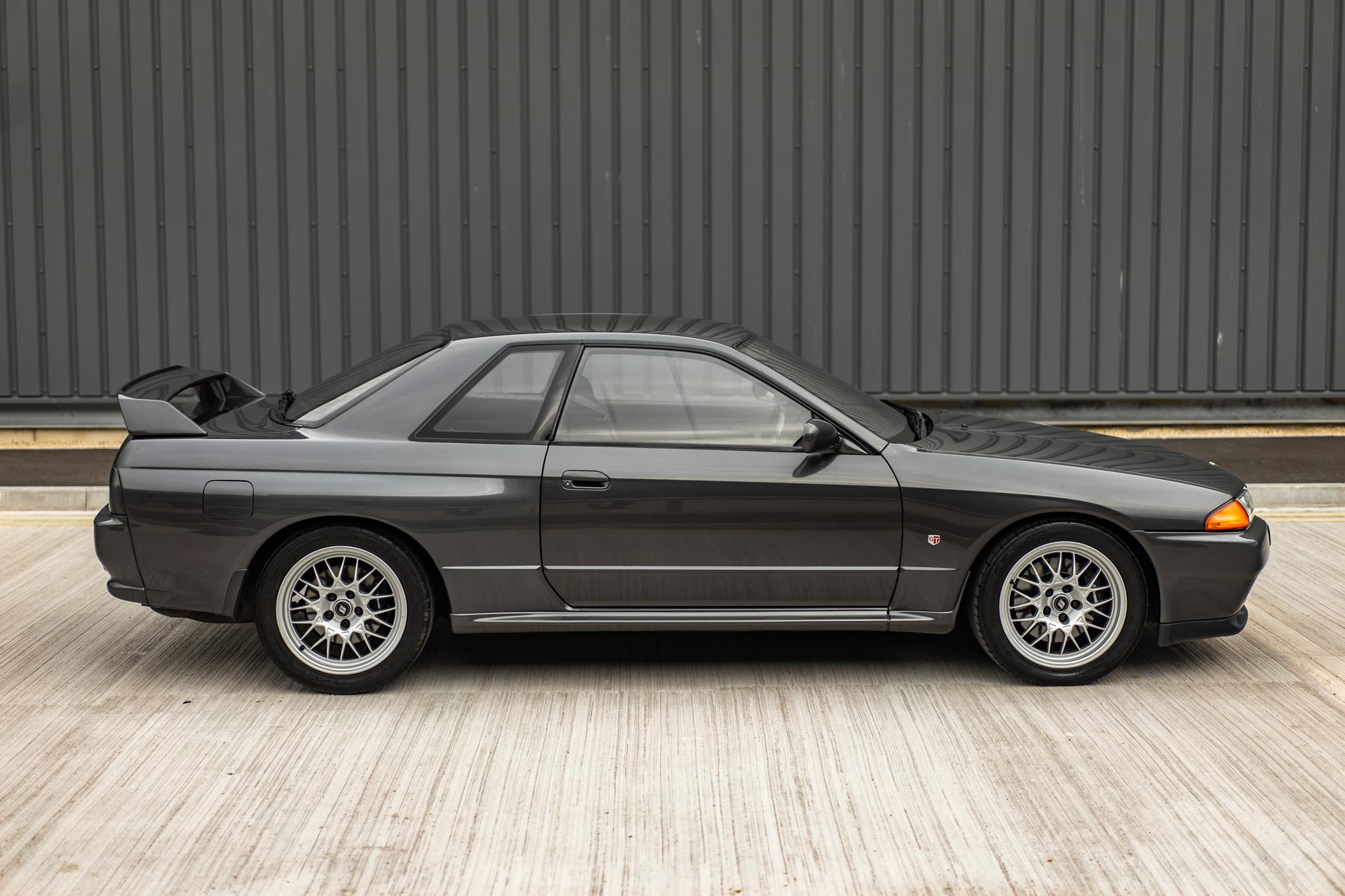 1993 NISSAN SKYLINE GTR (R32) V-SPEC for sale by auction in Cheltenham ...
