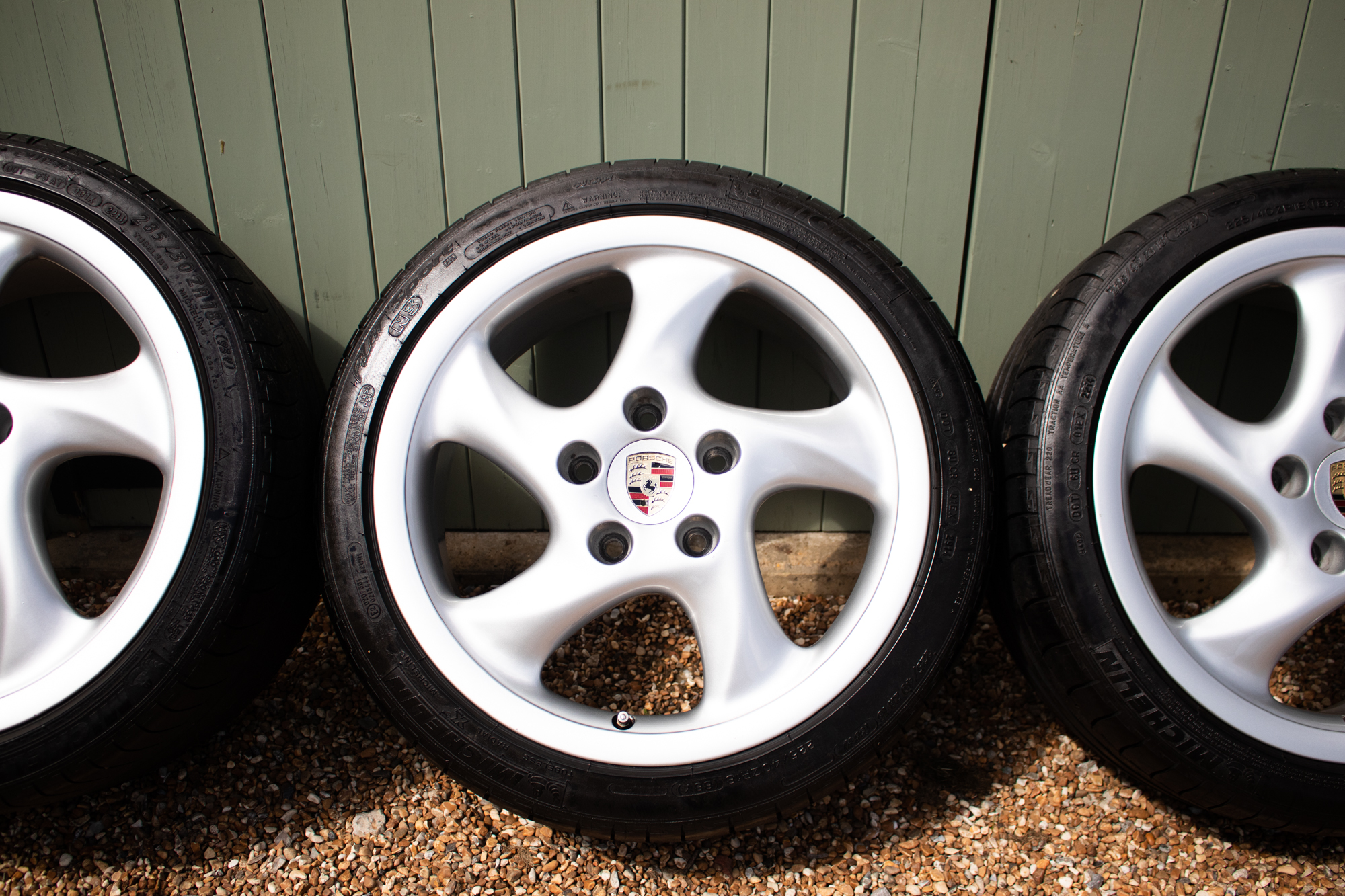 PORSCHE 911 (993) TURBO WHEELS AND TYRES