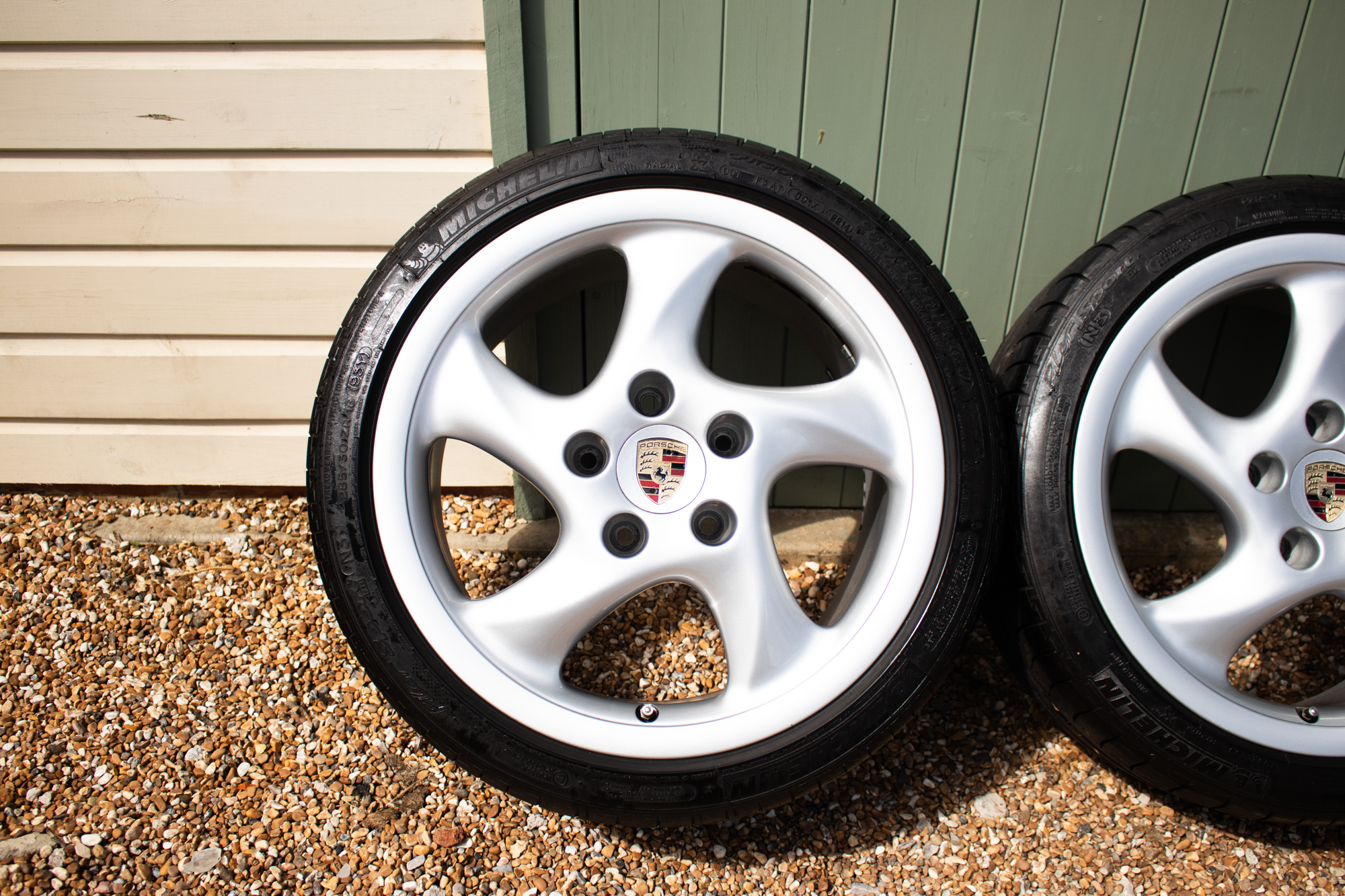 PORSCHE 911 (993) TURBO WHEELS AND TYRES