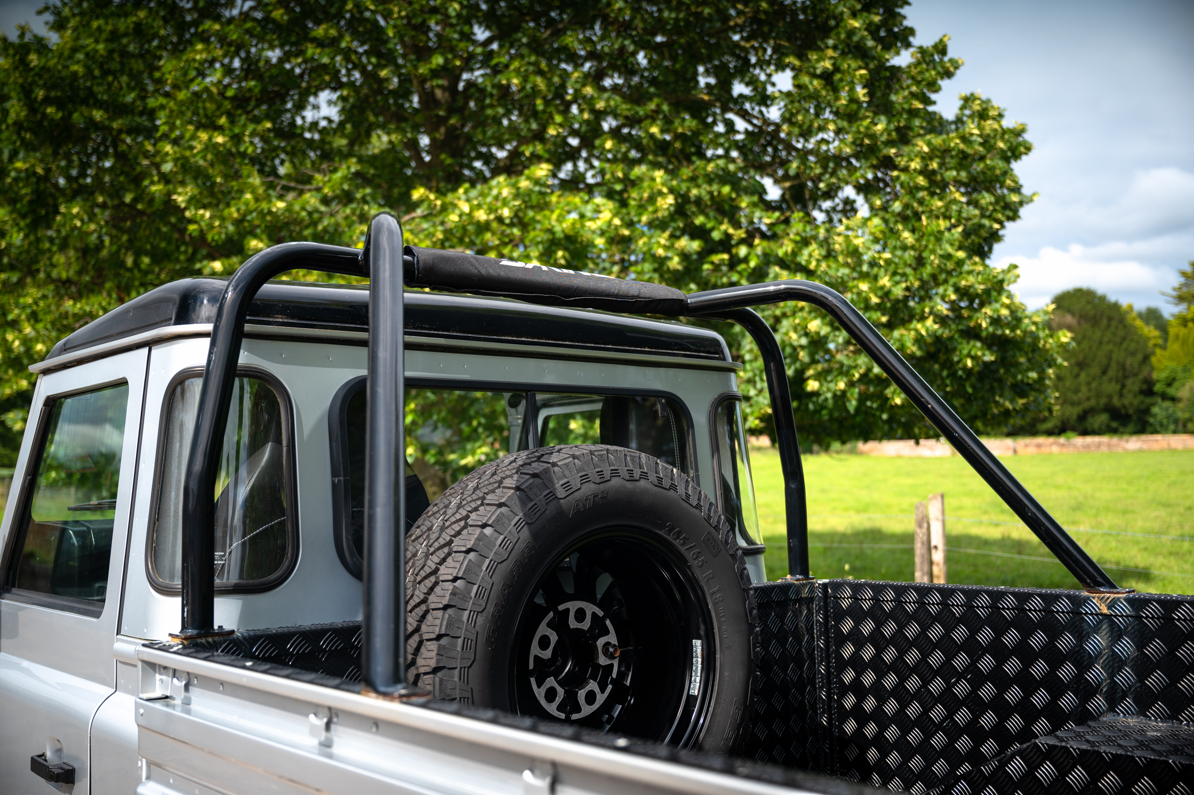 2010 LAND ROVER DEFENDER 110 SINGLE CAB PICK UP