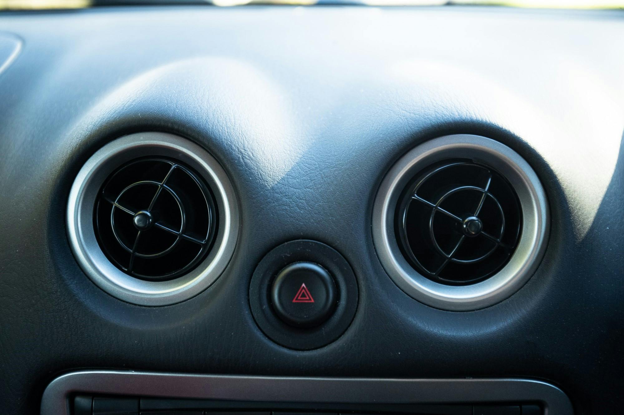 2004 MAZDA ROADSTER COUPE (TYPE S)