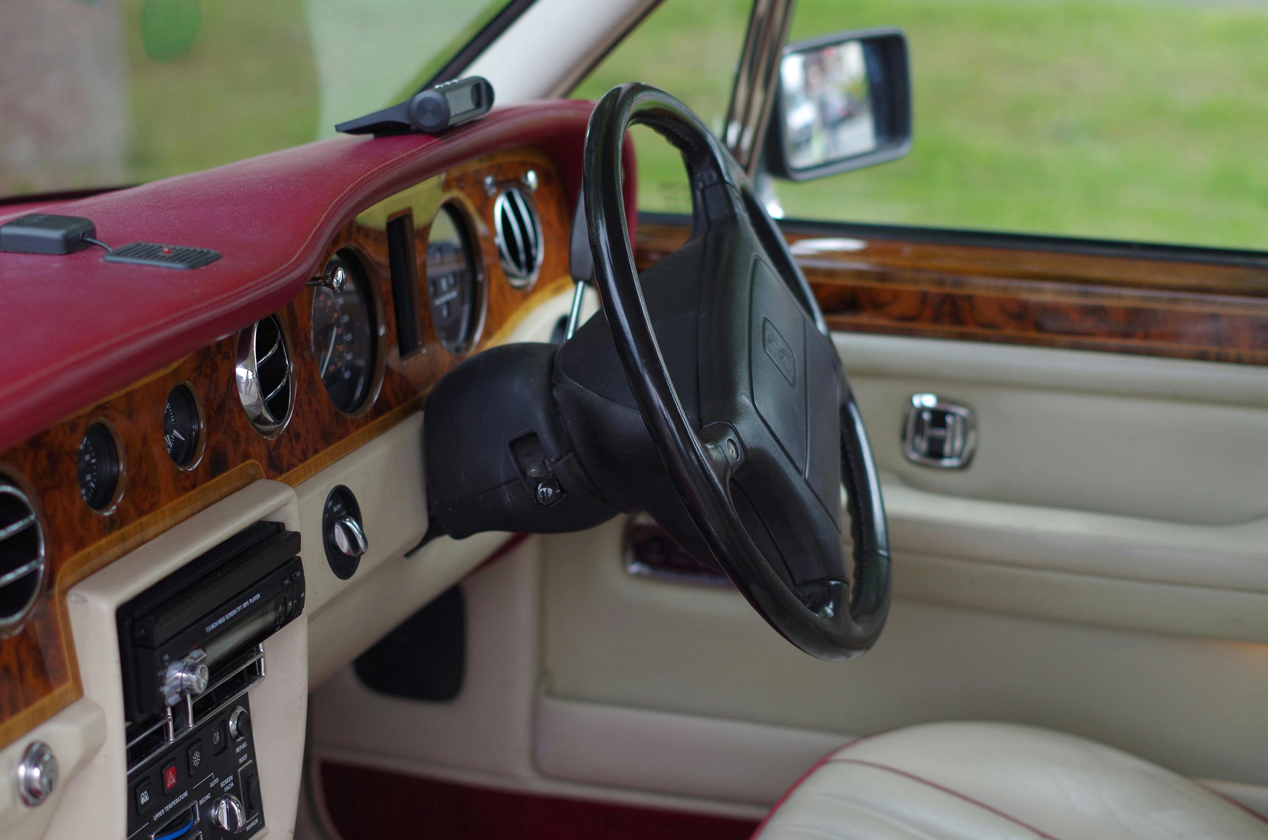 1994 ROLLS-ROYCE SILVER SPIRIT III