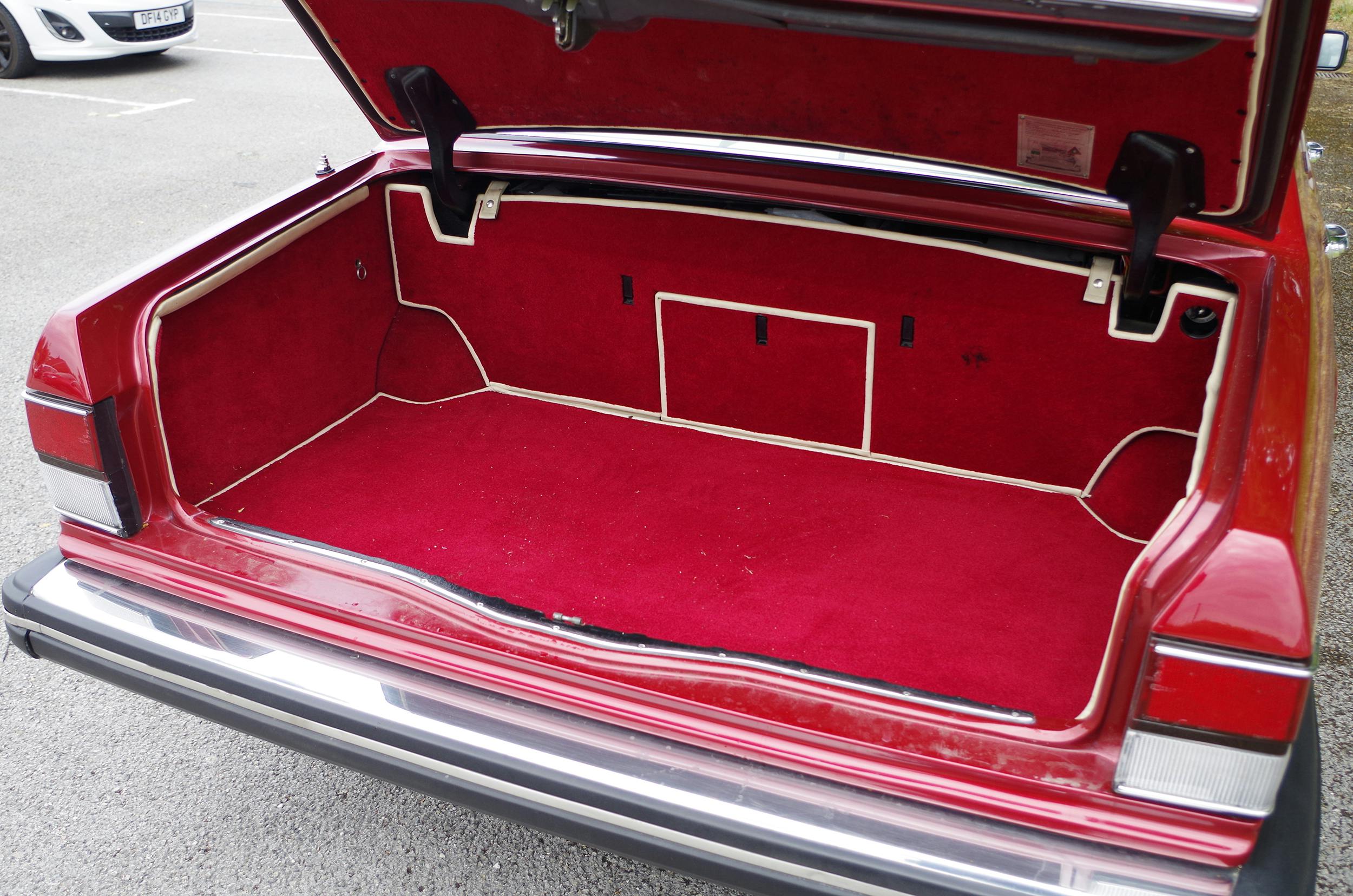 1994 ROLLS-ROYCE SILVER SPIRIT III