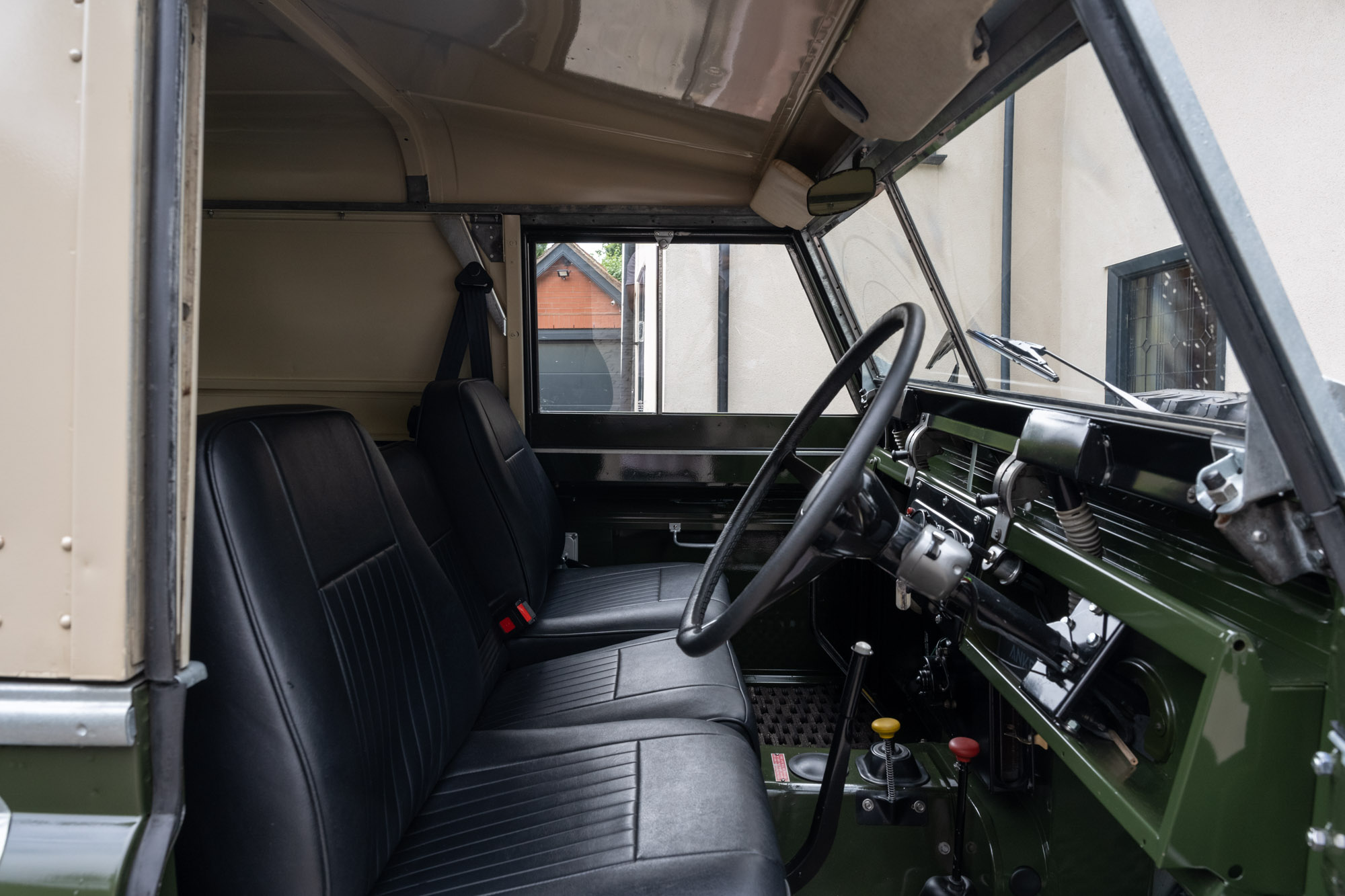 1968 LAND ROVER SERIES IIA 88"