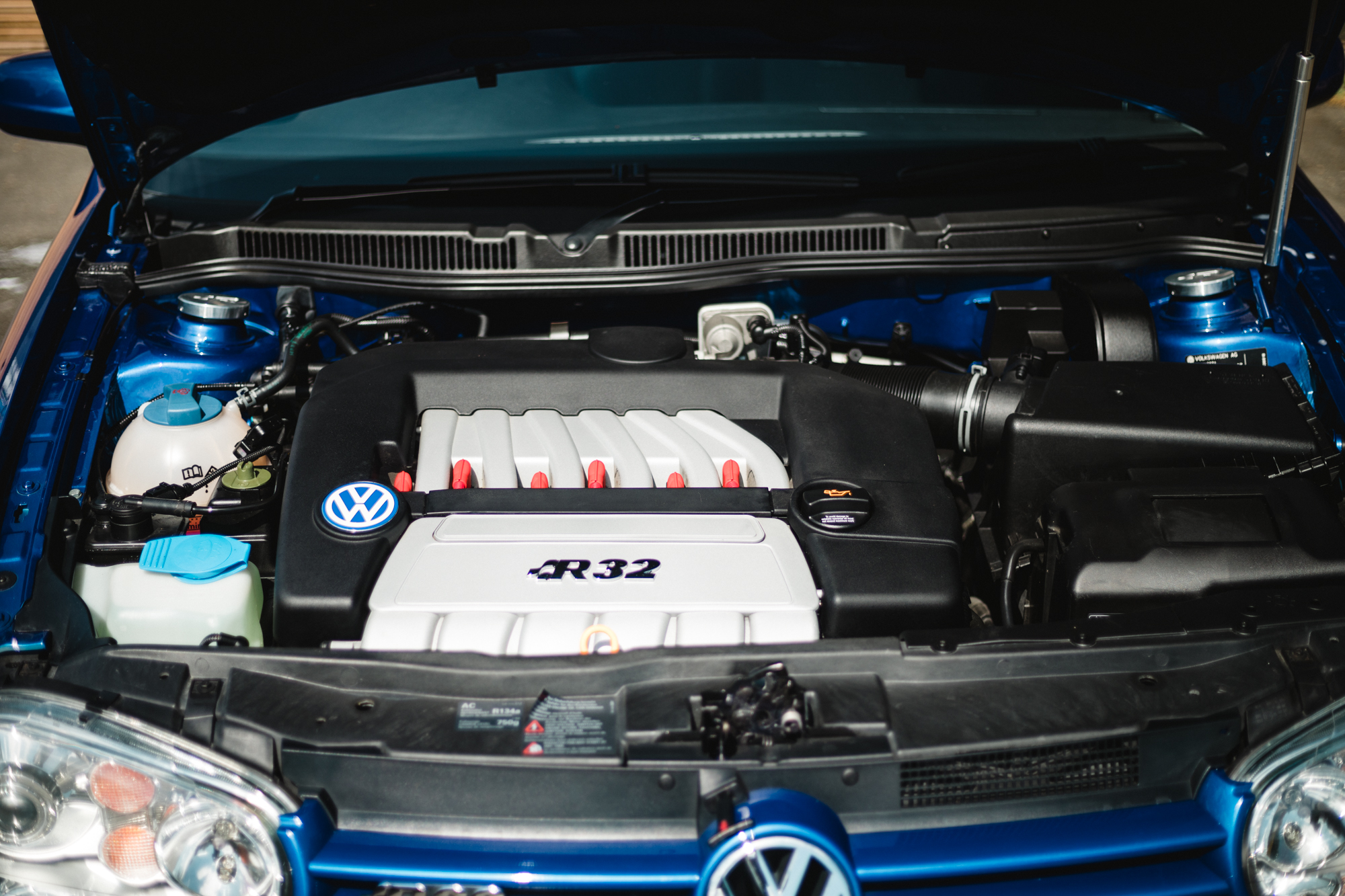 2003 VOLKSWAGEN GOLF (MK4) R32 for sale by auction in Nuneaton ...